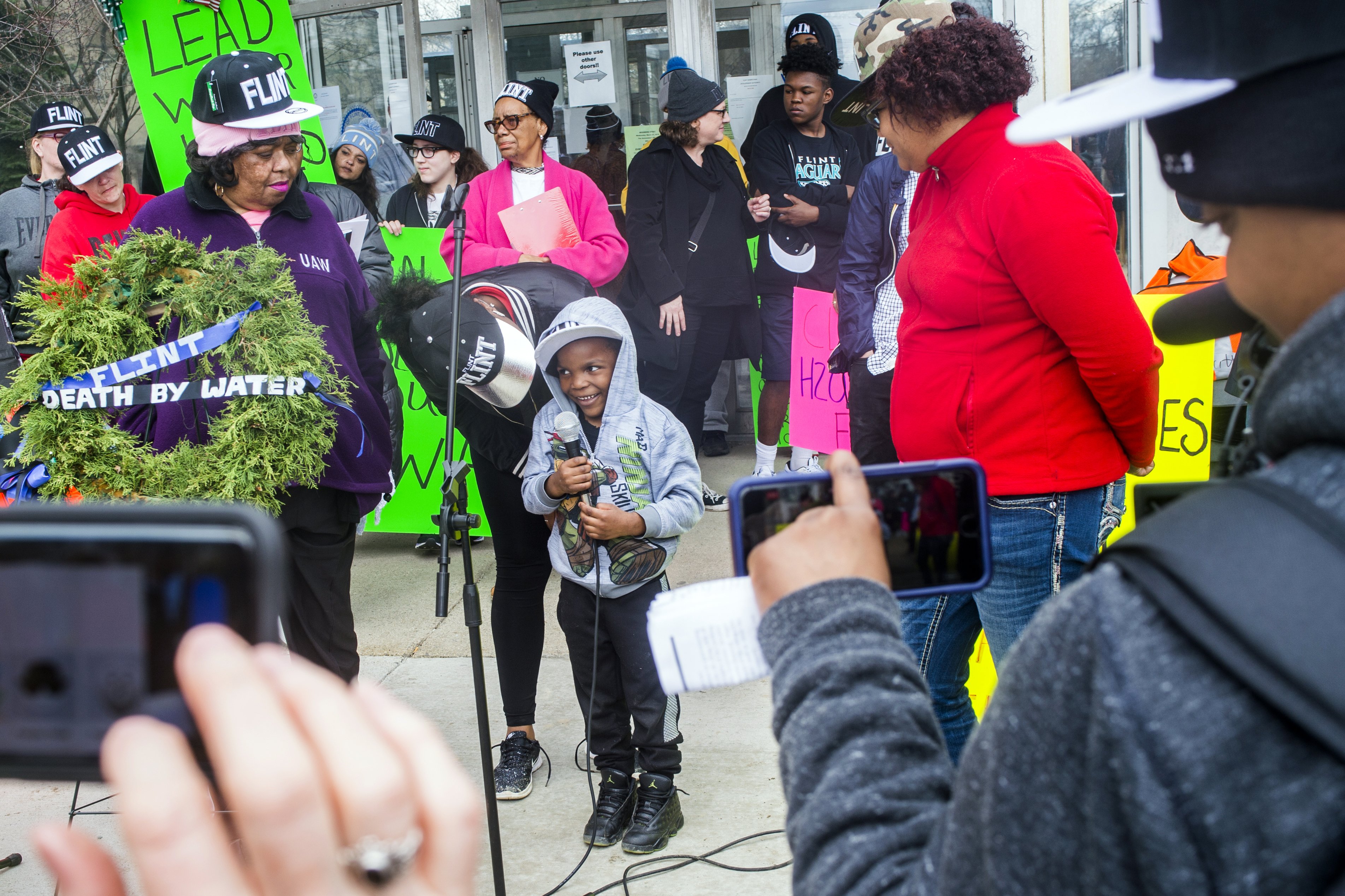 Flint mother reflects on city's water crisis - mlive.com