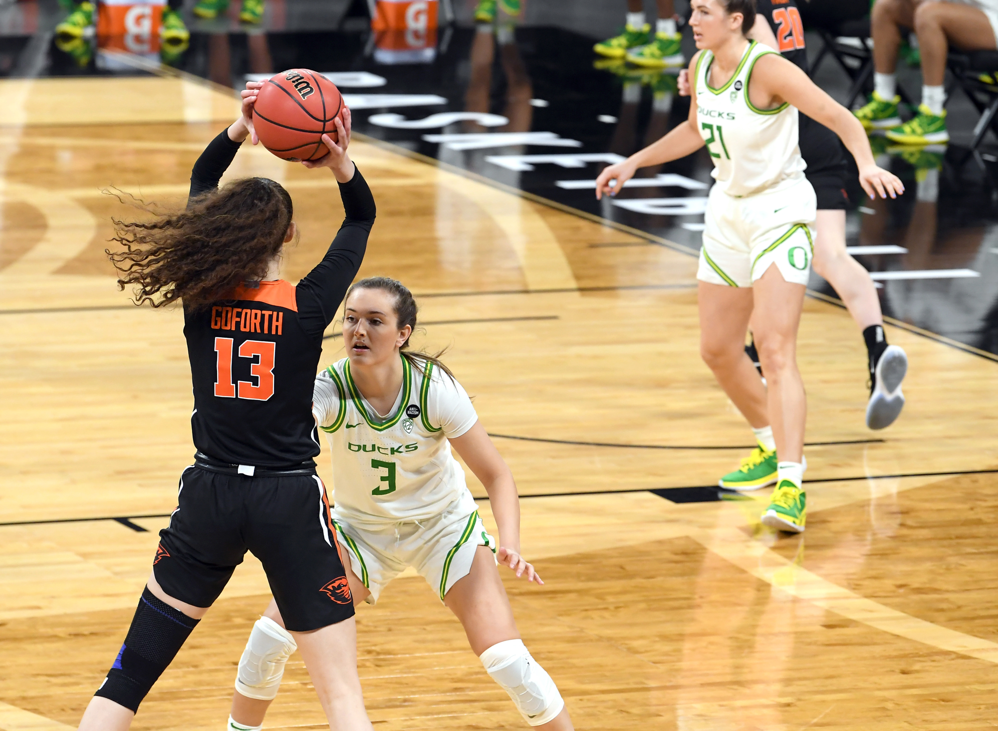 Oregon vs. Oregon State at Pac-12 women's basketball tournament ...