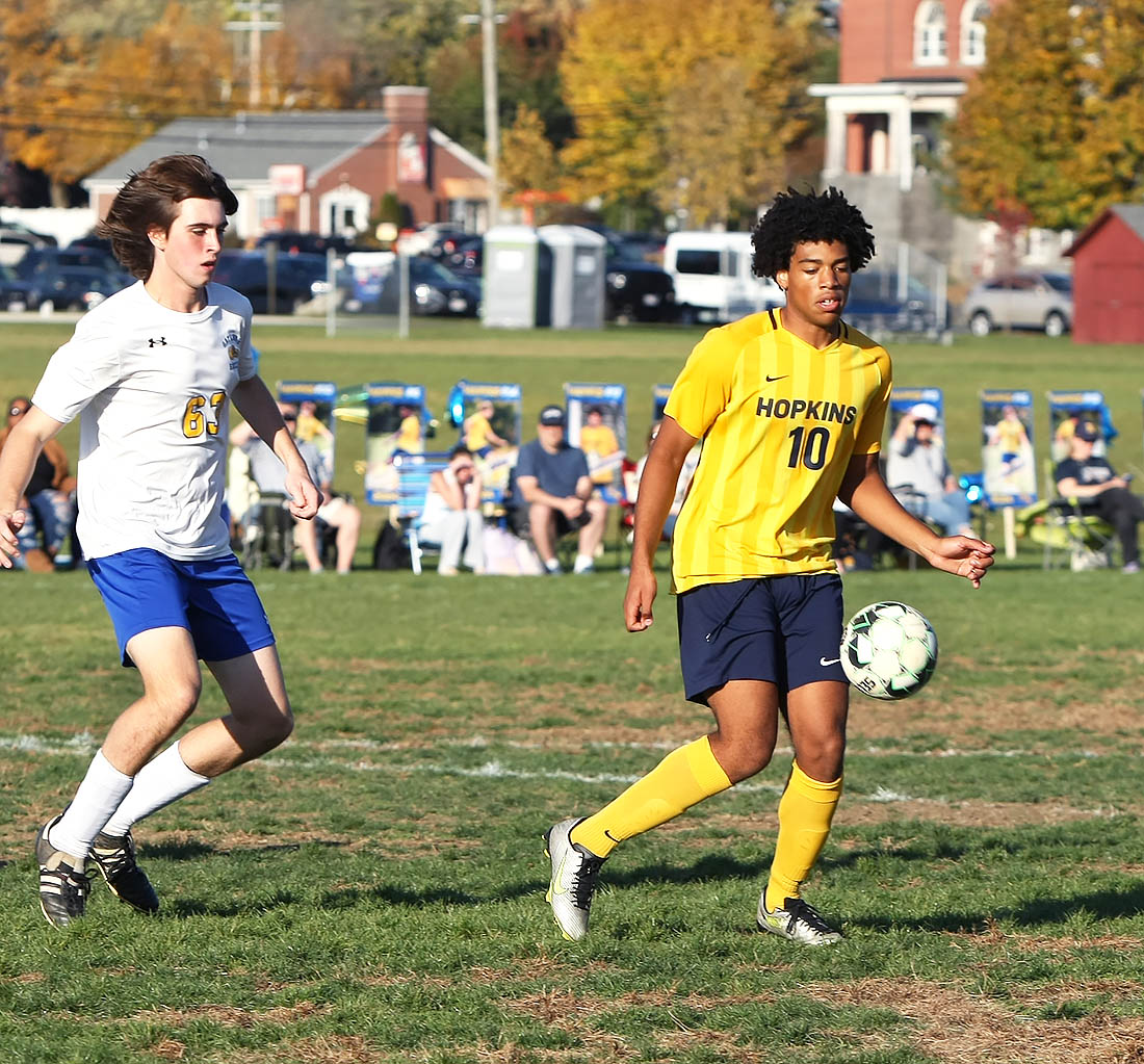 Gateway vs Hopkins Academy boys Soccer 10/23/24 - masslive.com