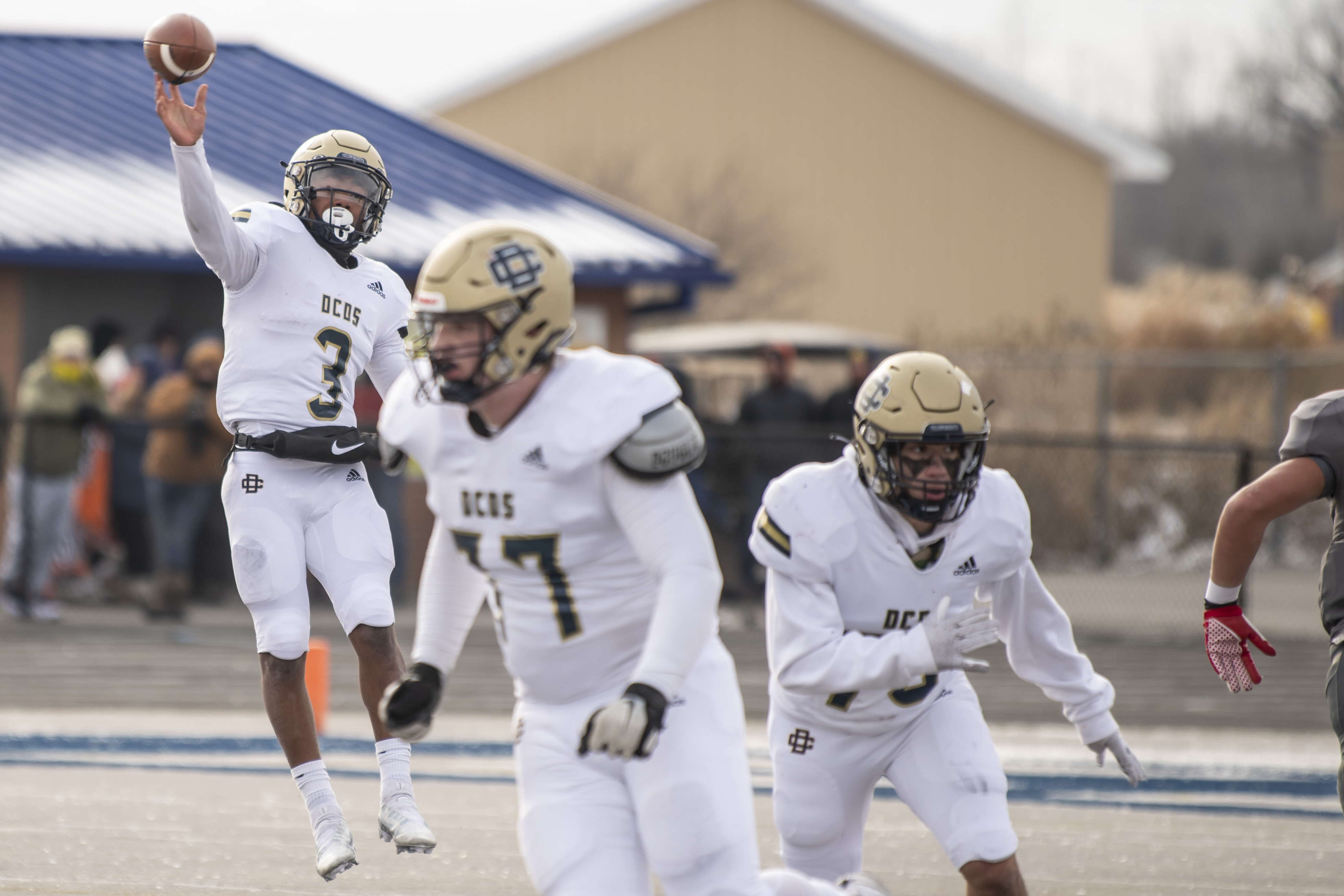 Frankenmuth football faces Detroit Country Day in state semifinal ...