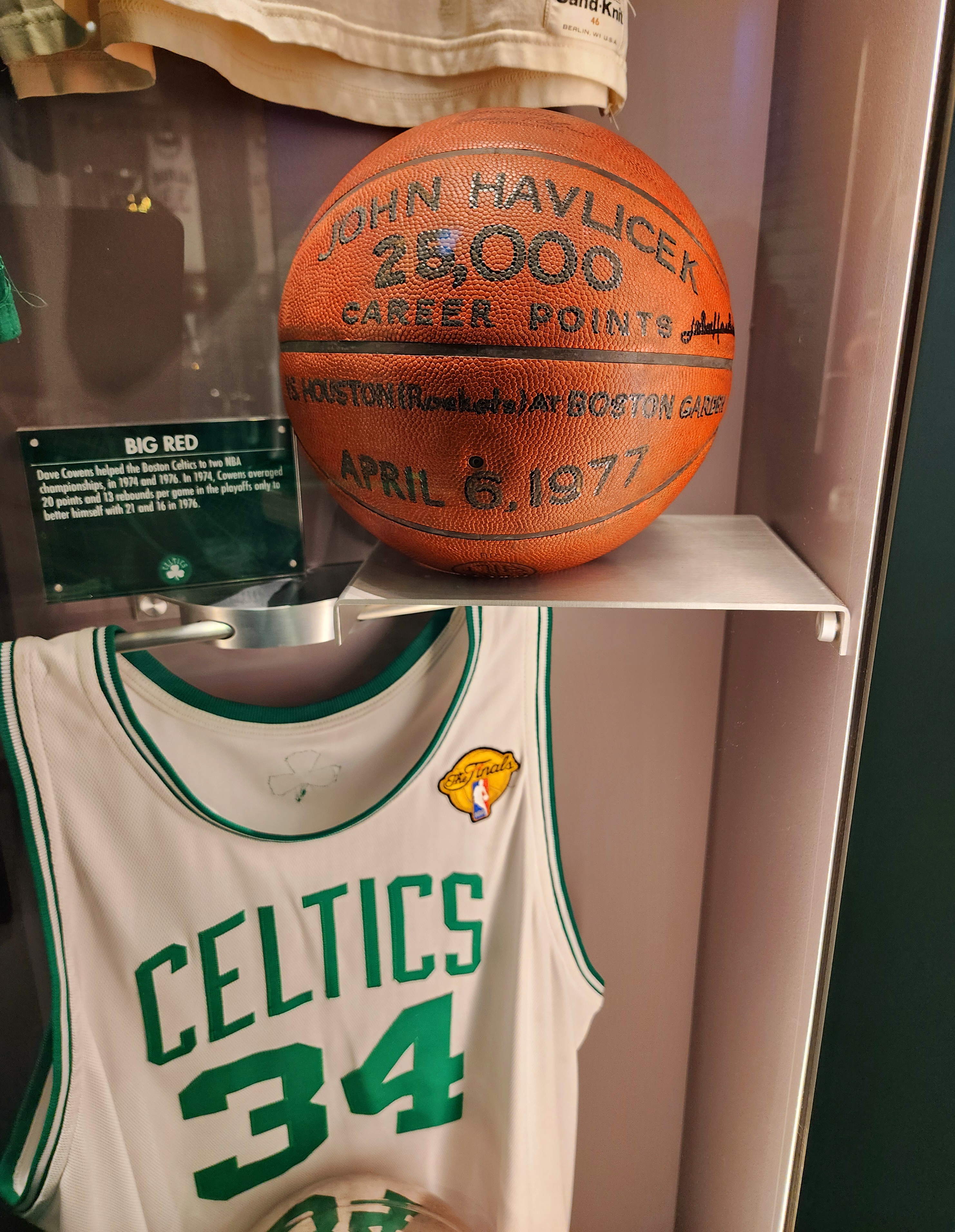 Naismith Basketball Hall of Fame opens bank vault of Boston Celtics ...
