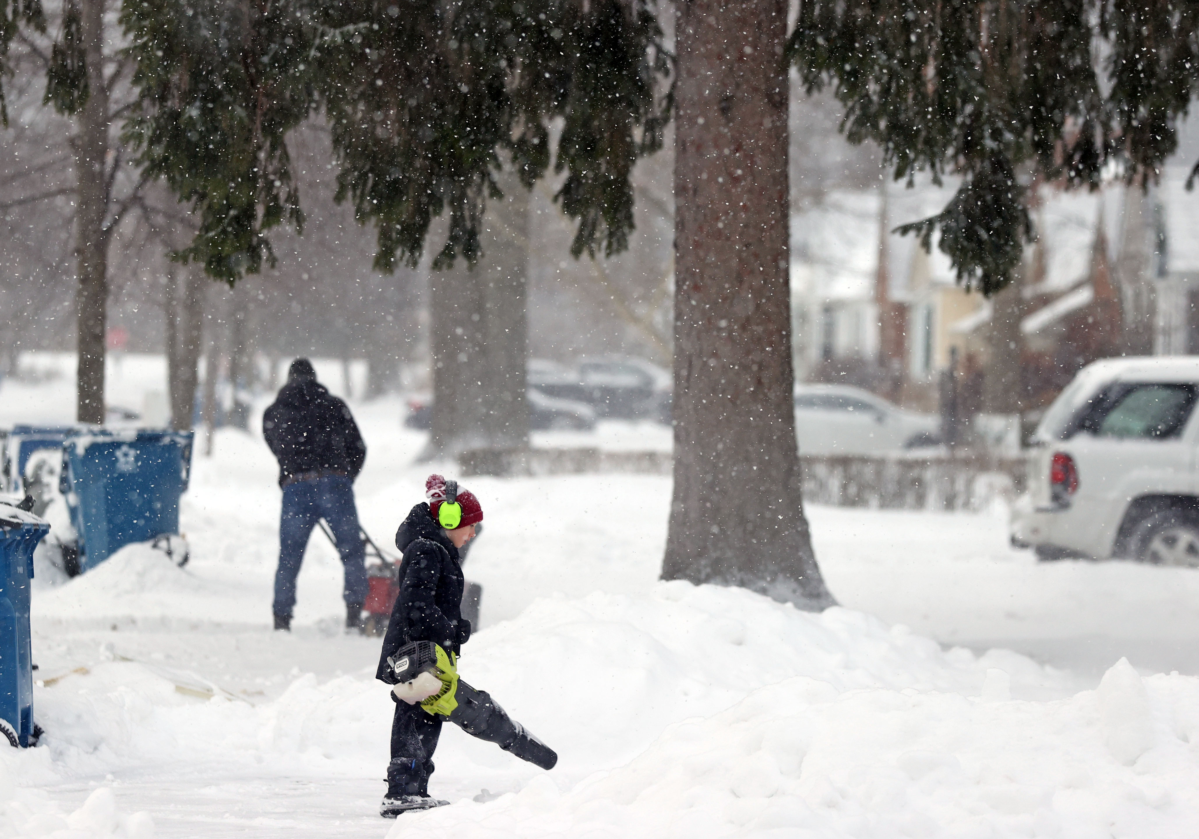Storm blankets Northeast Ohio with snow, February 16, 2021 - cleveland.com
