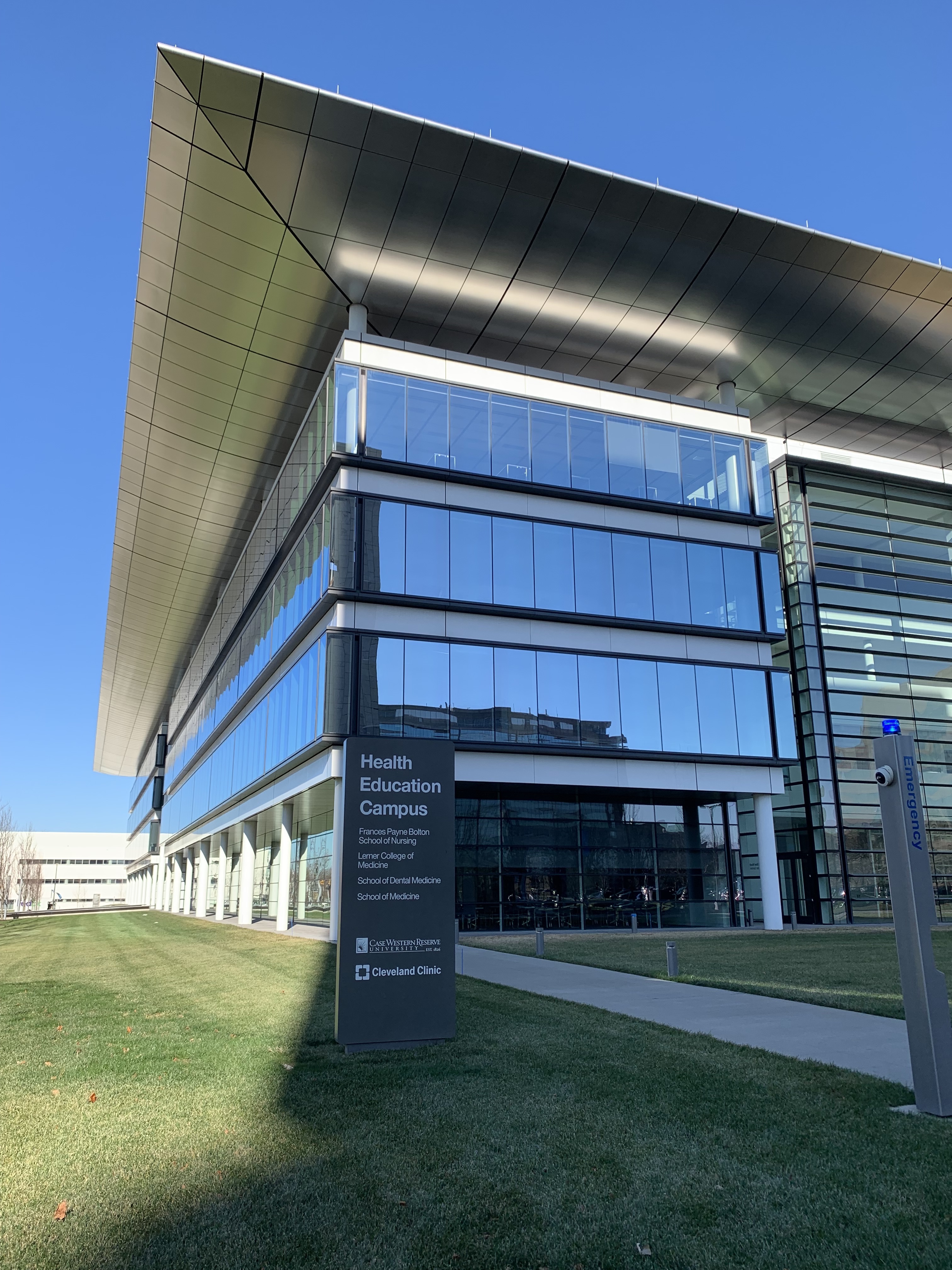 Cleveland Clinic needs to bring city life back to its campus, reverse ...