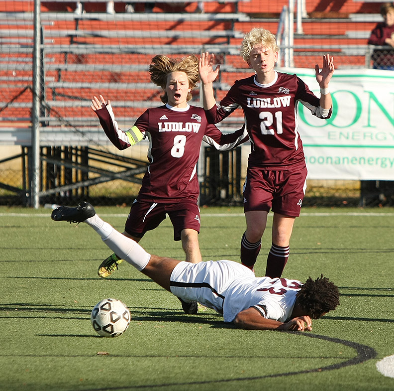 Concord-Carlisle vs Ludlow boys Soccer 11/13/21 - masslive.com