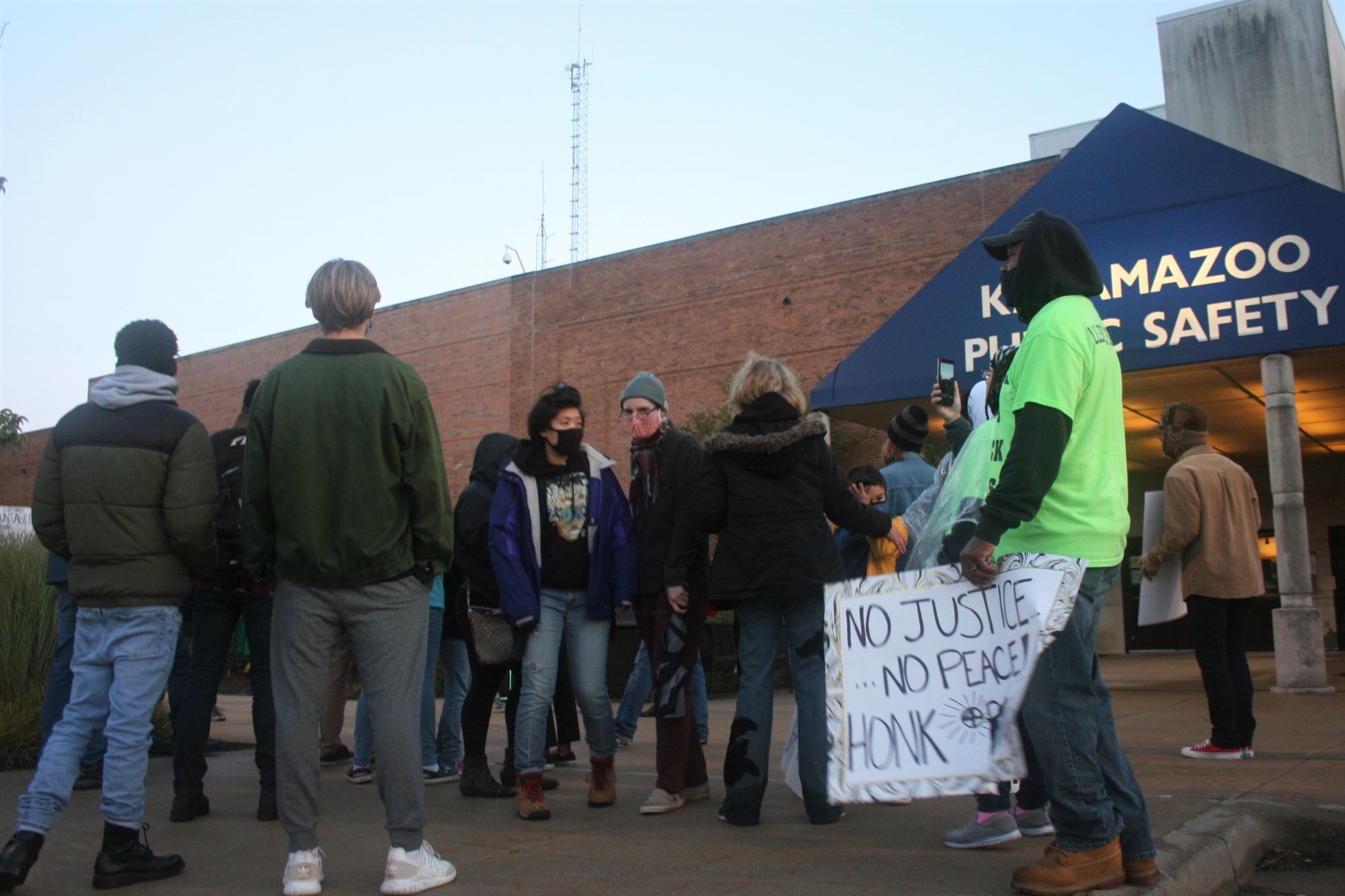 Protesters continue calls for police accountability, reform in ...