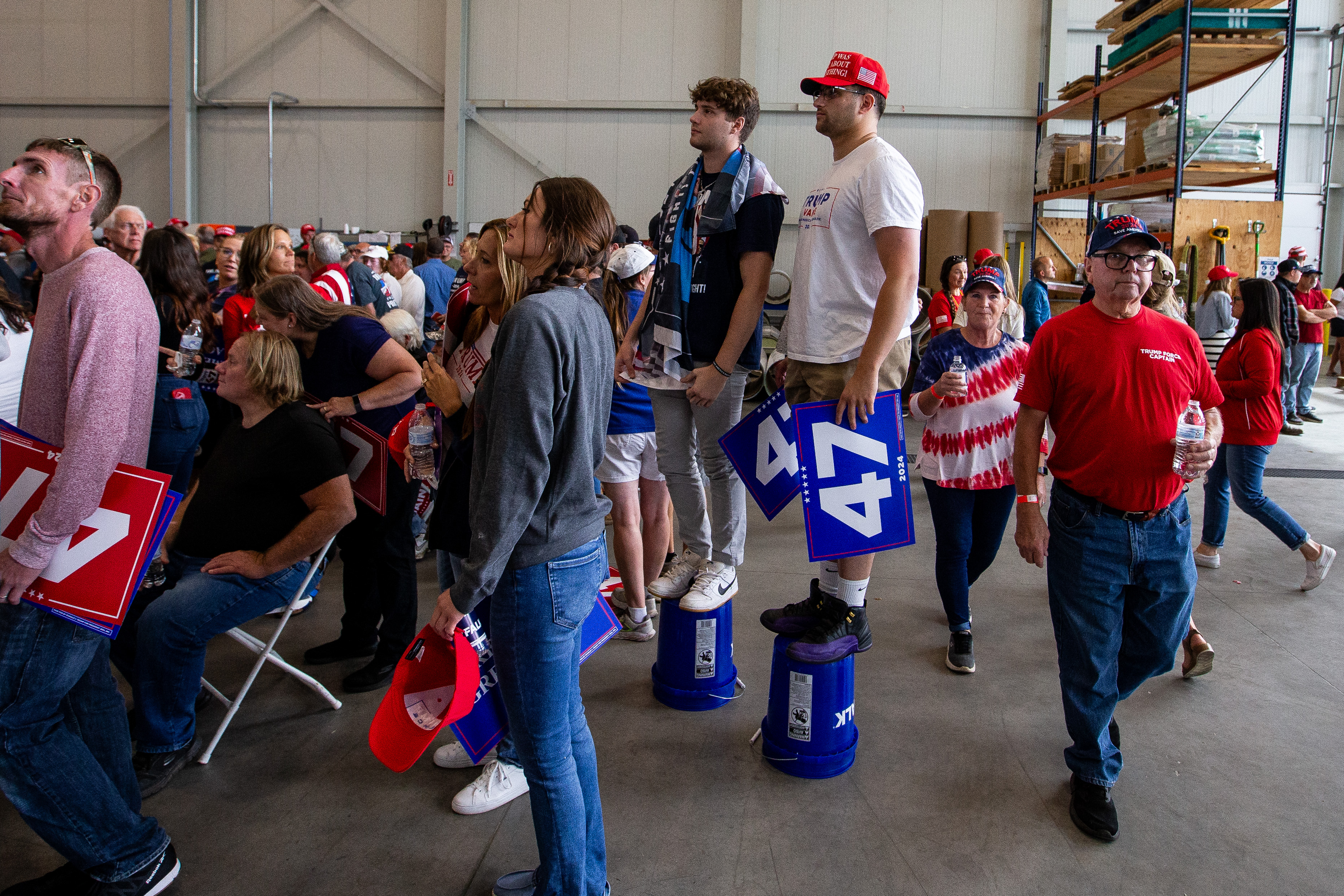 Trump delivers remarks at campaign rally in Walker - mlive.com