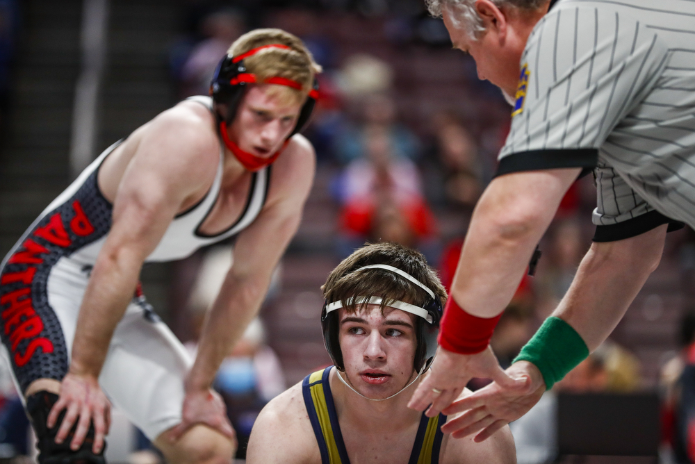 Notre Dame and Saucon Valley wrestle for 2022 PIAA 2A championship ...