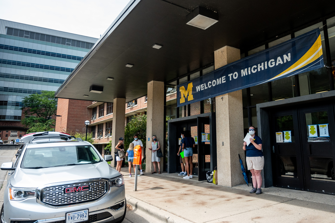 University of Michigan hosts first move-in day of 2021 - mlive.com