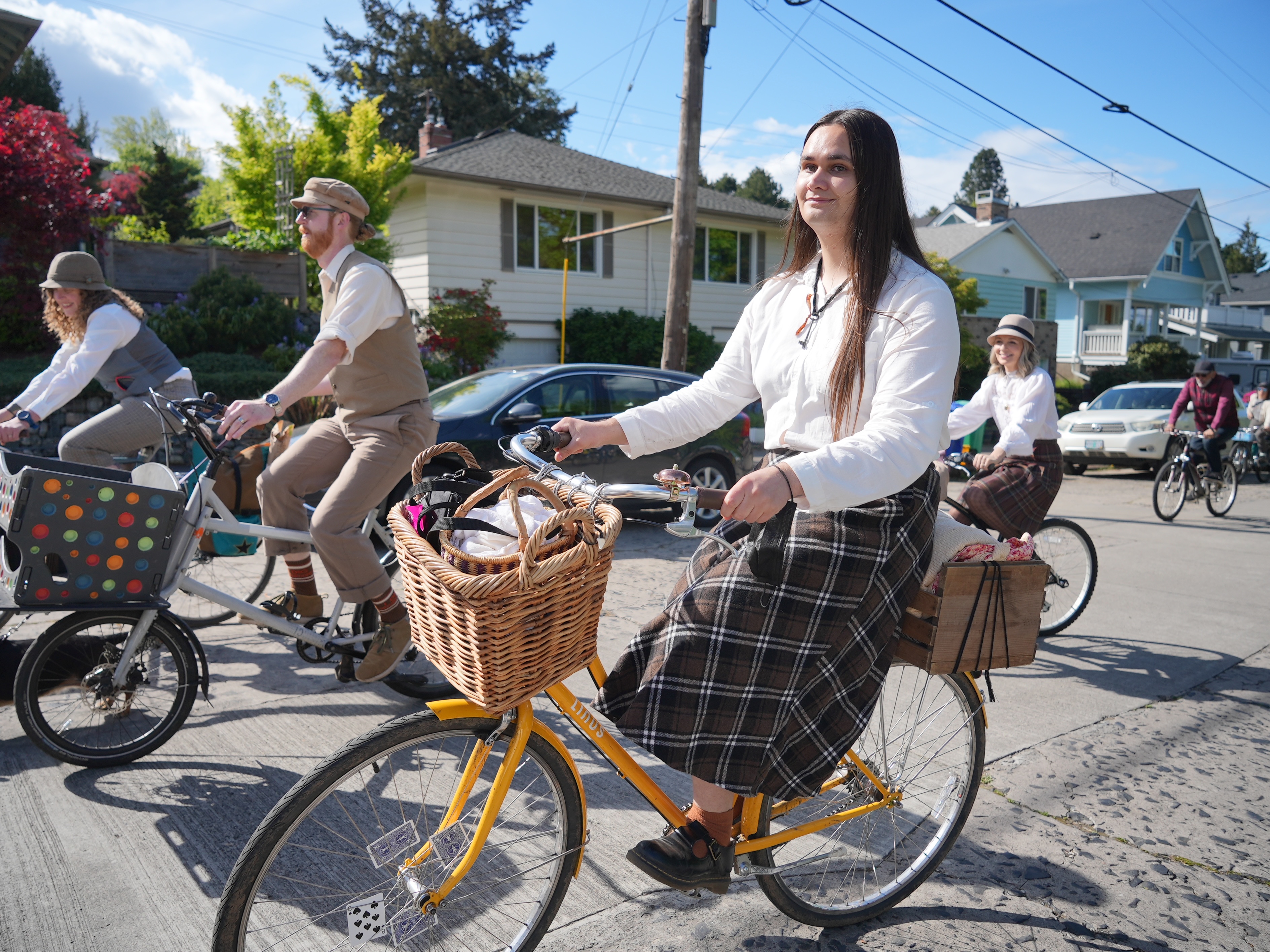 Portland Tweed Ride 2024 - oregonlive.com