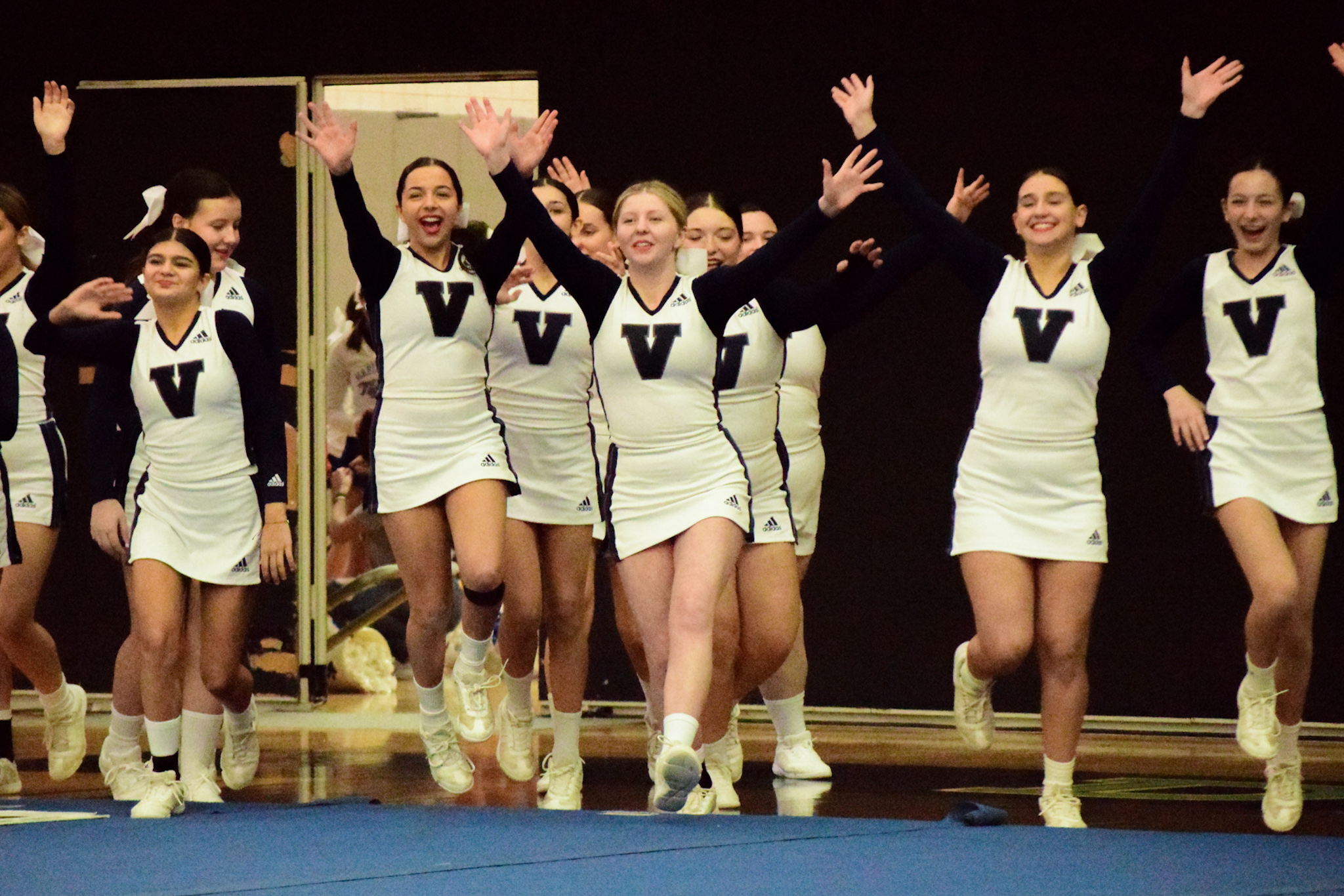 CHSAA Archdiocesan Regional Cheerleading competition - silive.com