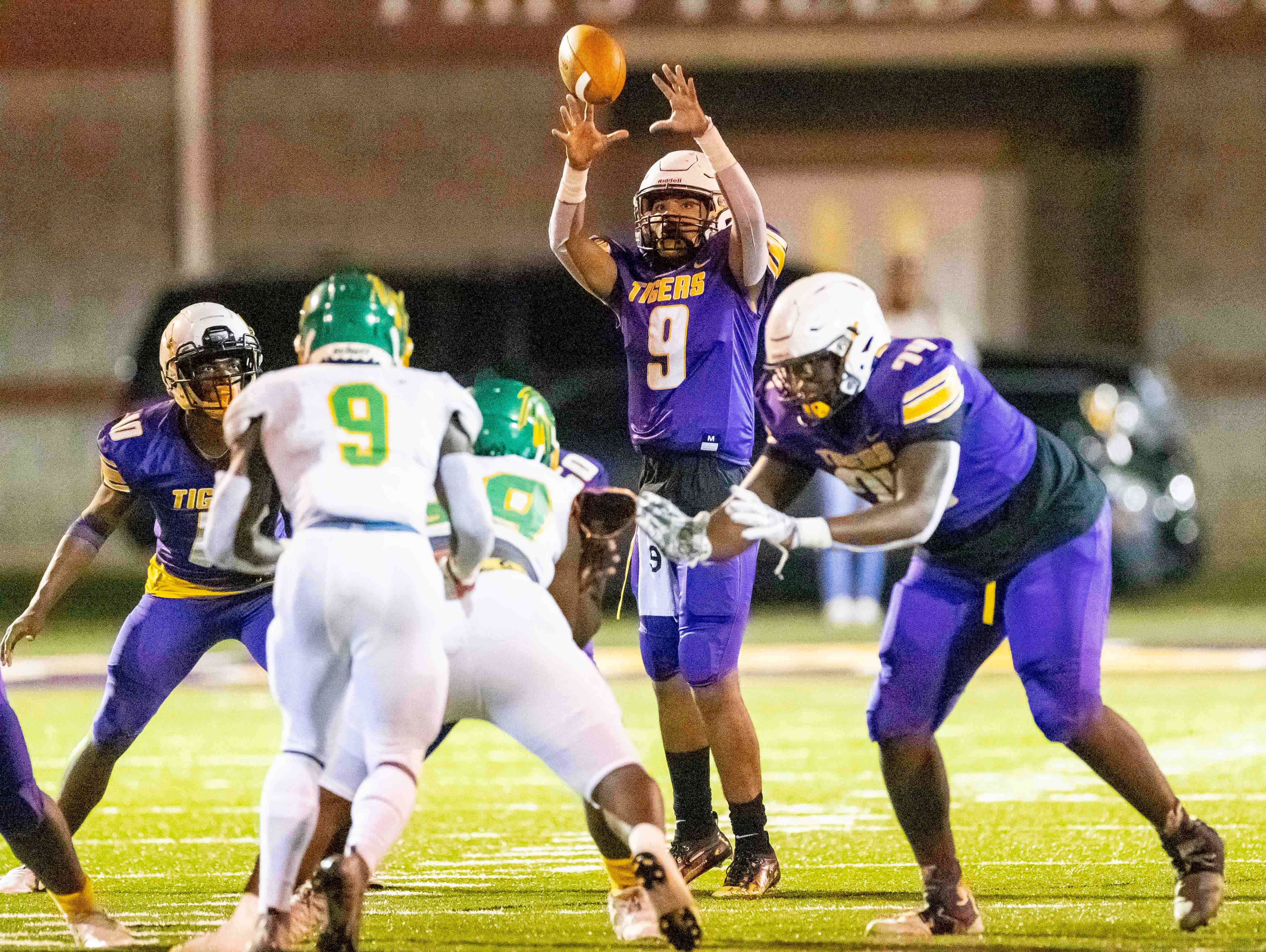 Jackson-Olin at Fairfield Football - al.com