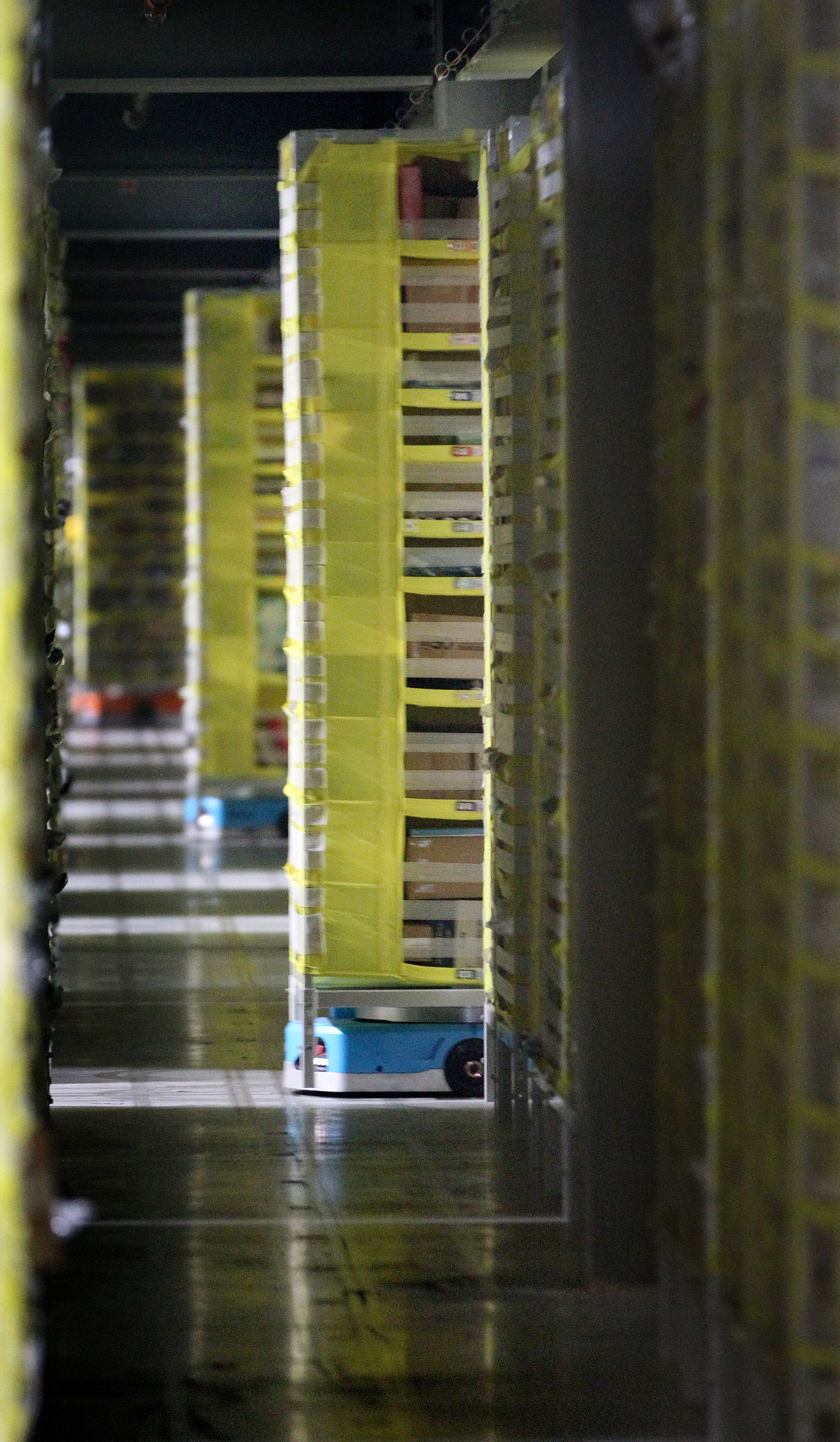 A tour of Amazon's CLE2 delivery station in North Randall as they ...