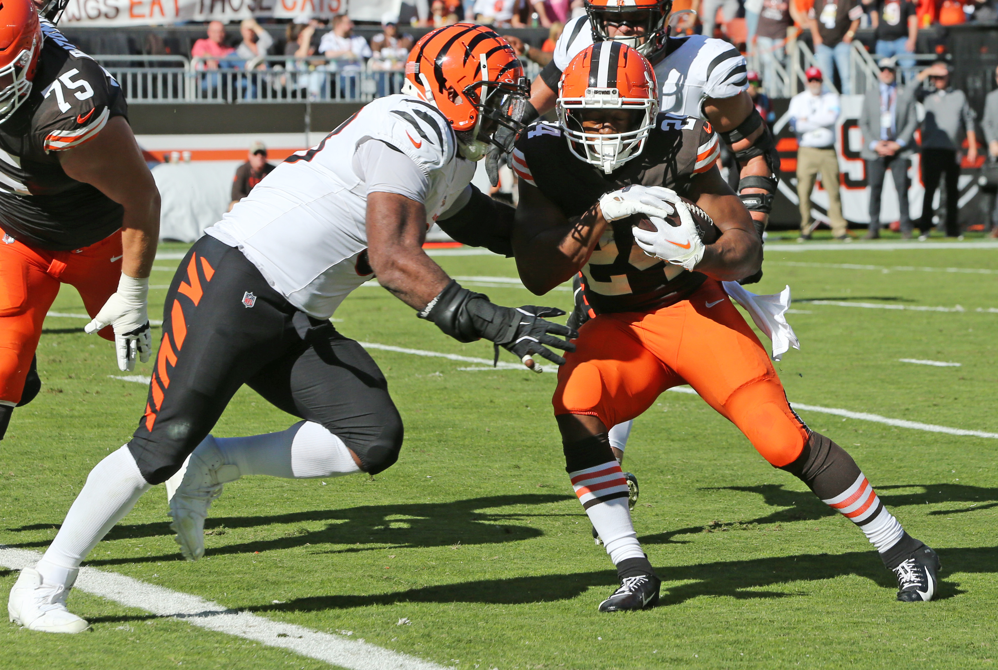 Cleveland Browns running back Nick Chubb vs. the Cincinnati Bengals ...