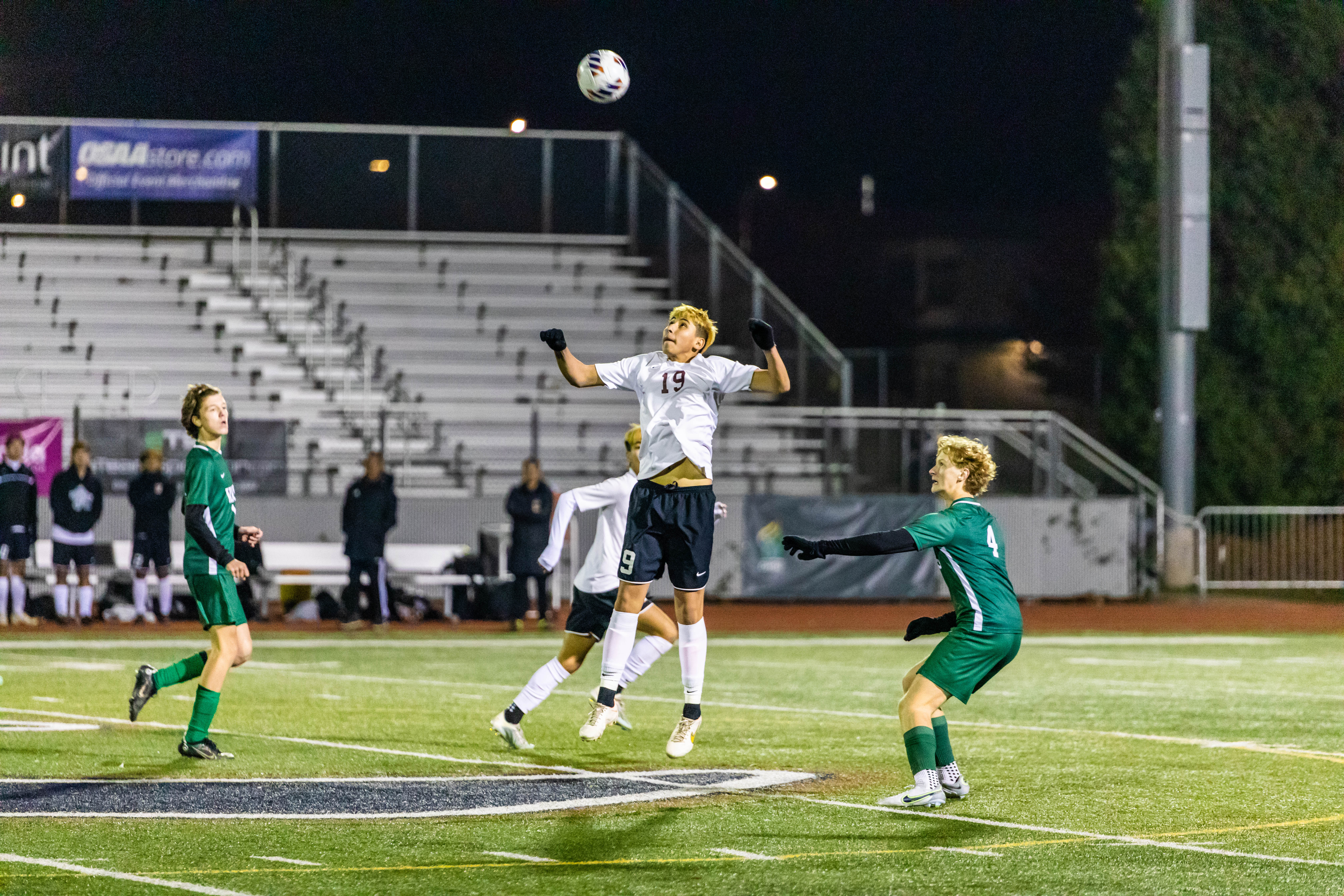 Oregon Episcopal Aardvarks beat McLoughlin Pioneers in OSAA Class 3A/2A ...