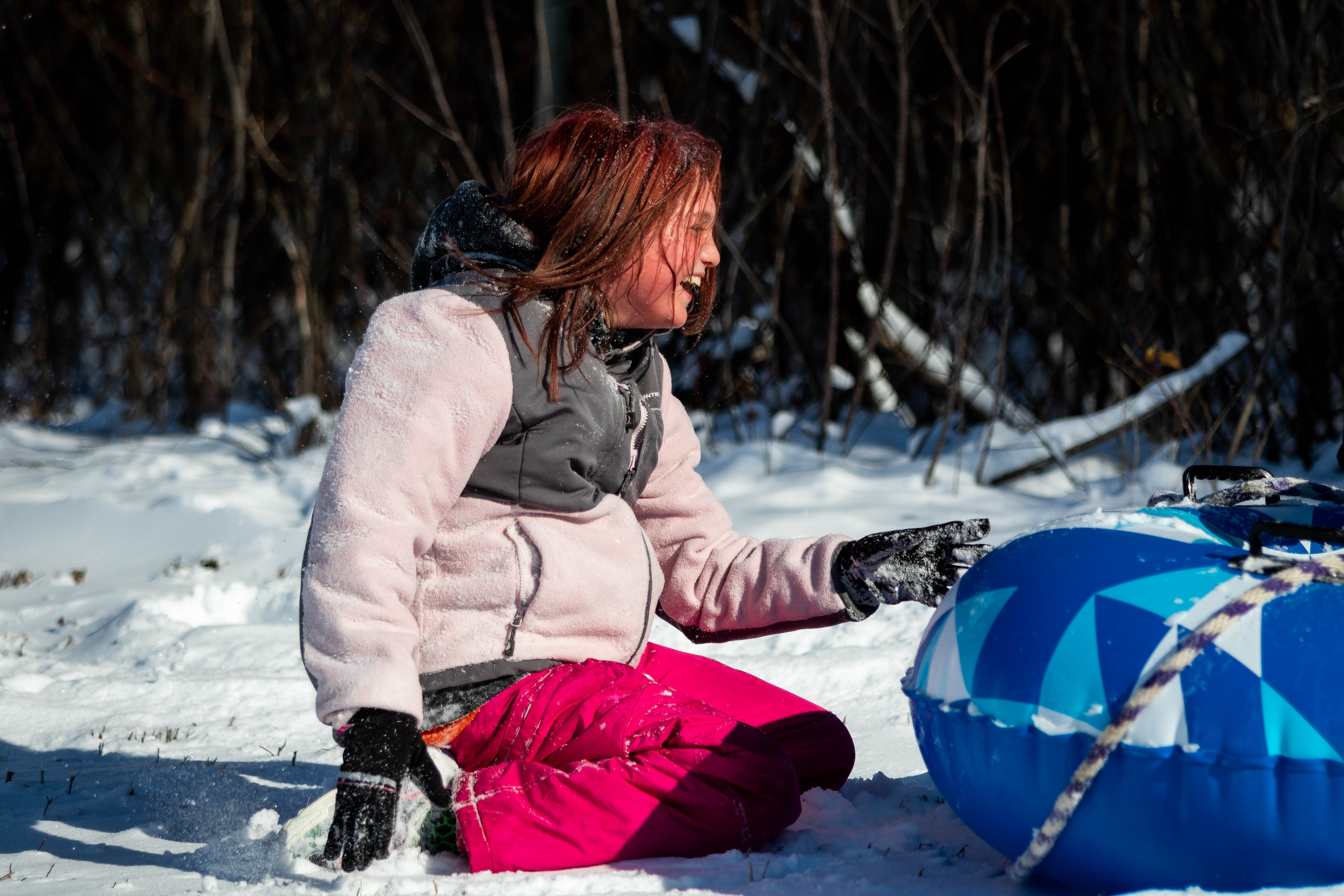 Grand Blanc area children spend morning sledding at Creasey ...