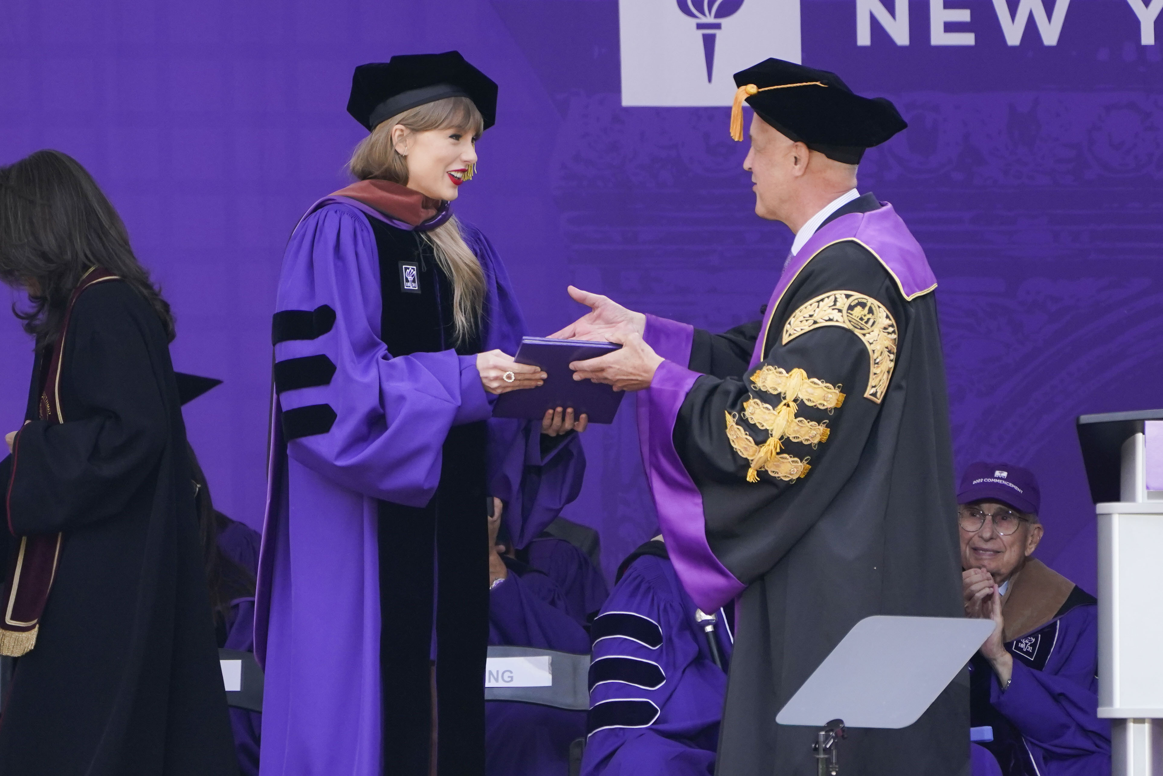 Taylor Swift at New York University's 2022 Graduation Ceremony - masslive.com