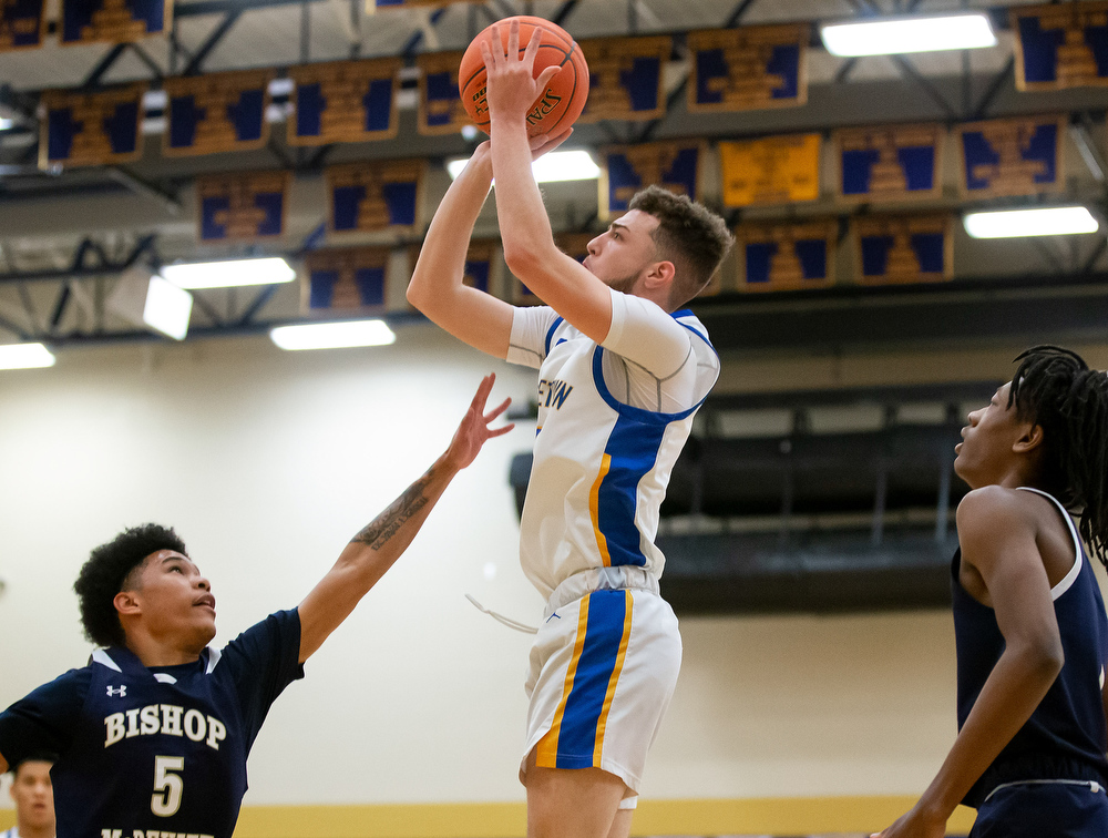 Middletown defeats Bishop McDevitt 57-44 in D3-4A boys basketball ...