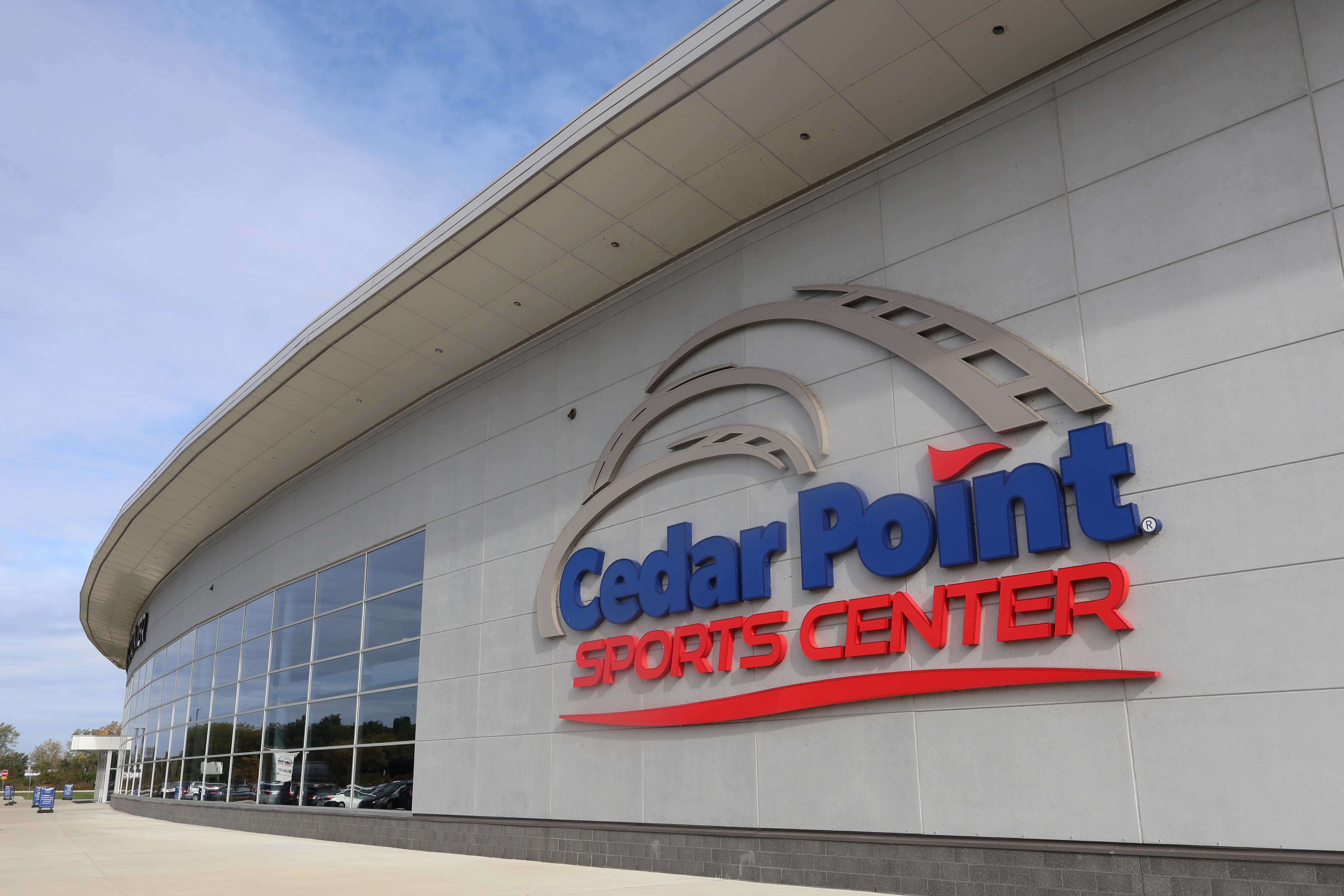 Cedar Point unveils first phase of new new esports center - cleveland.com