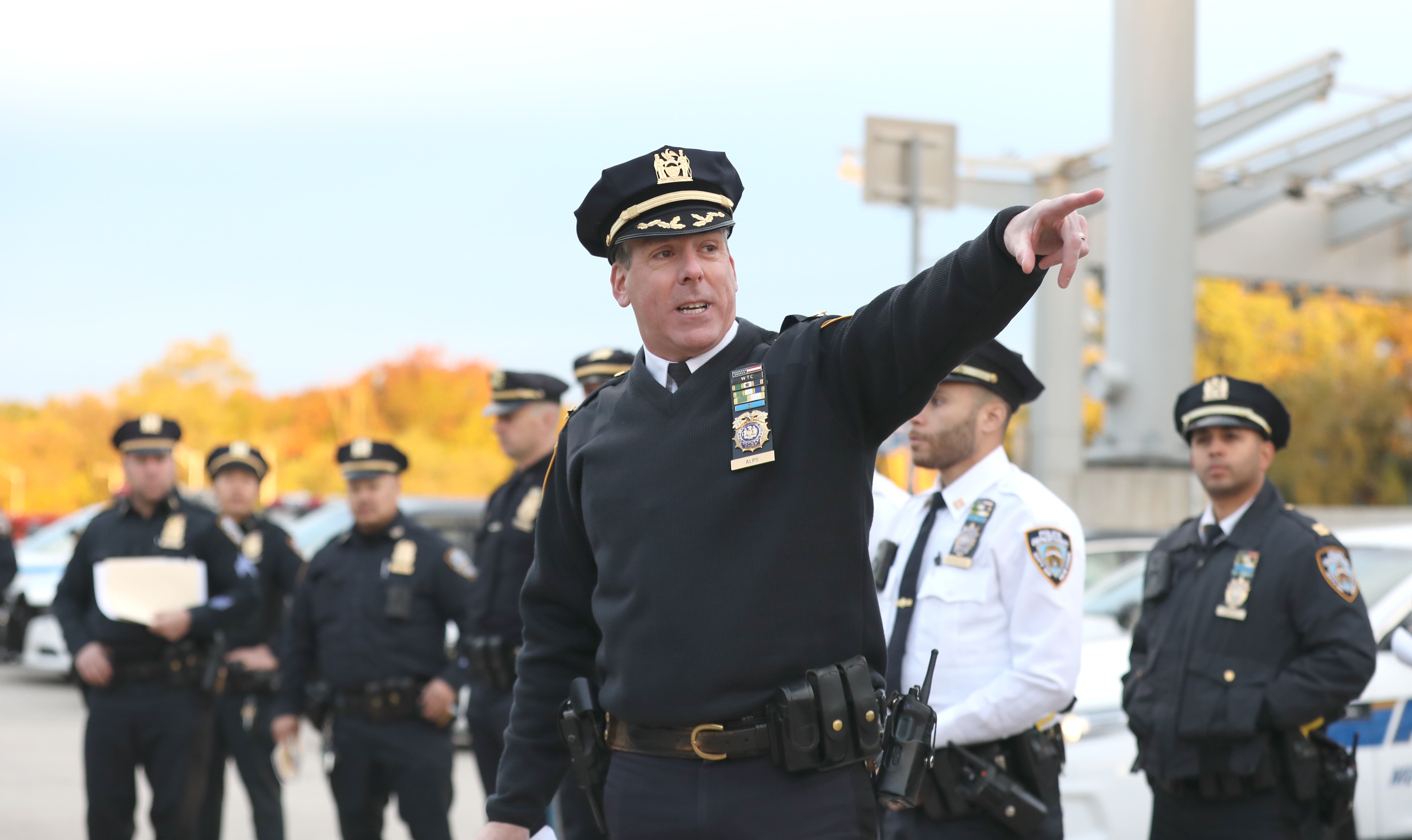 Ghost plate operation at the Outerbridge Crossing - silive.com