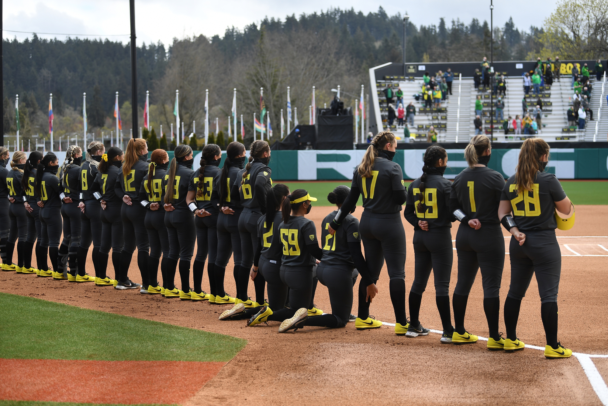 Oregon Ducks softball vs. UCLA Bruins - oregonlive.com