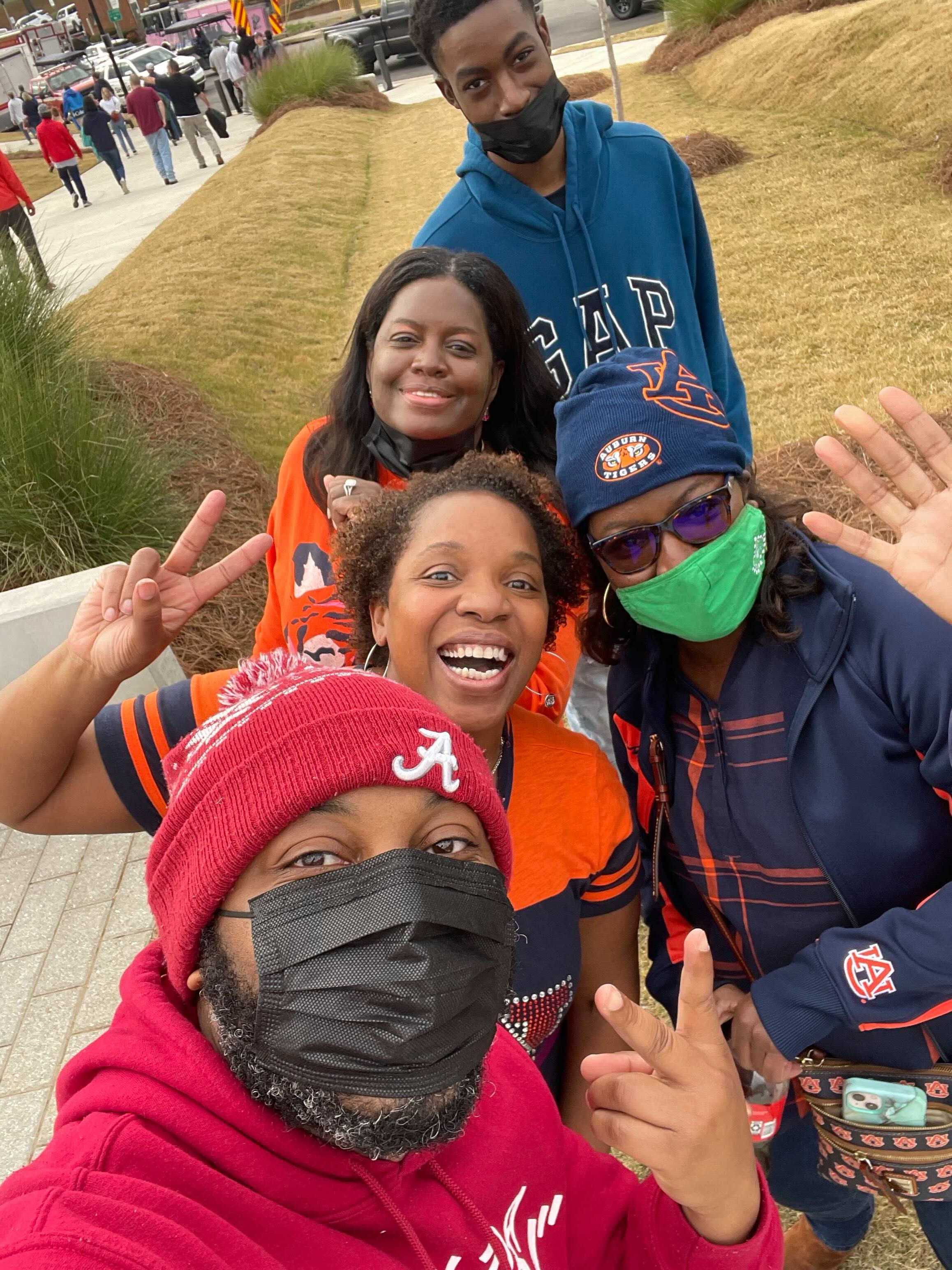 Alabama Fans Birmingham Bowl 2021 - al.com