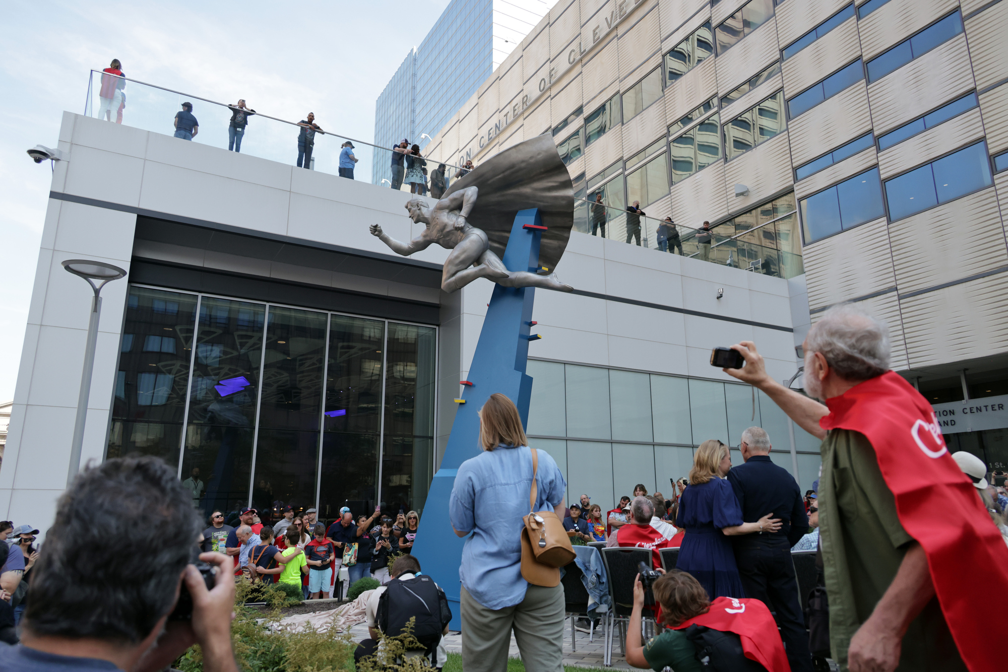 Superman statue unveiled in Cleveland - cleveland.com