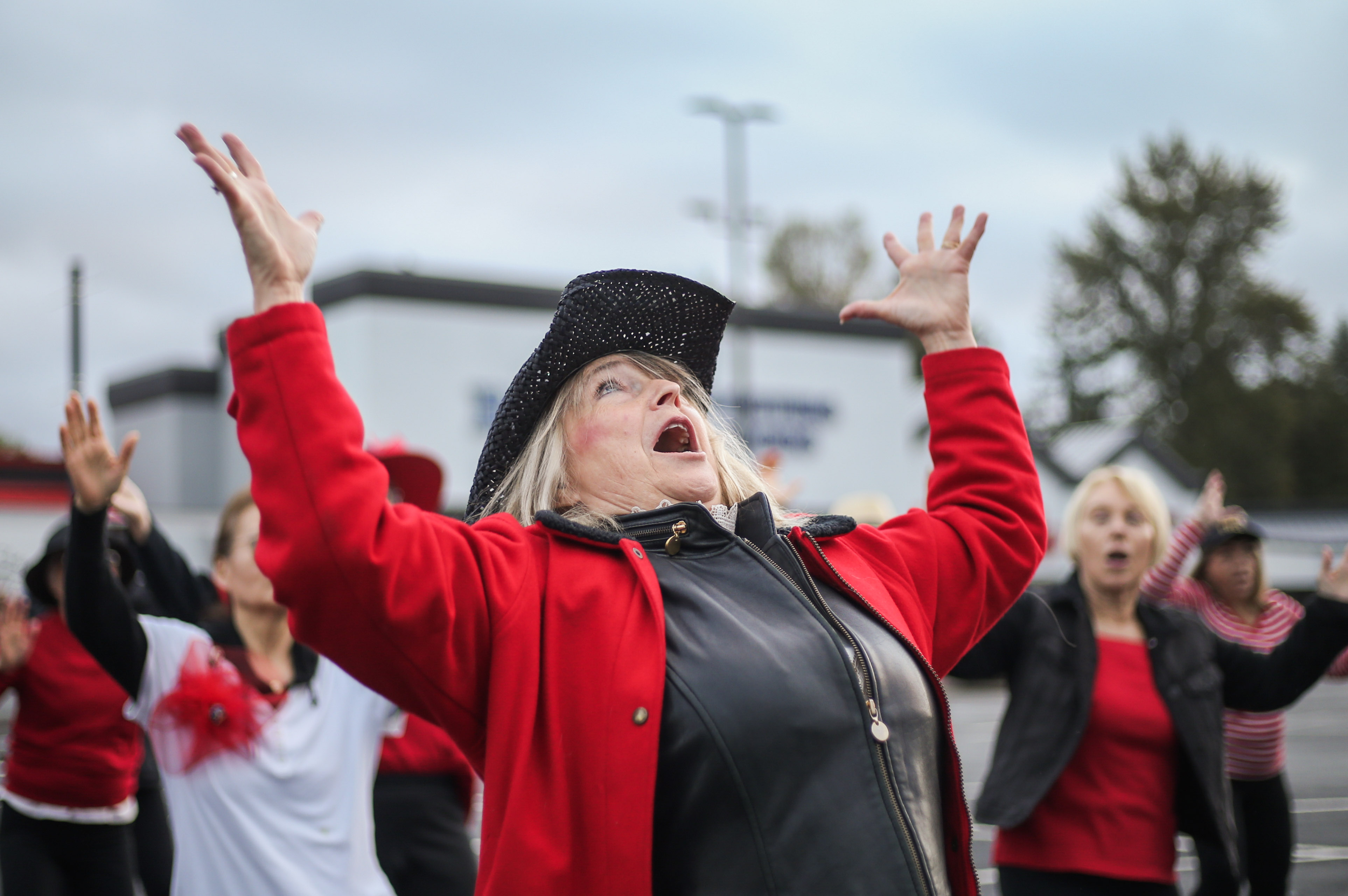 Gresham Trader Joe's Flash Mob - oregonlive.com
