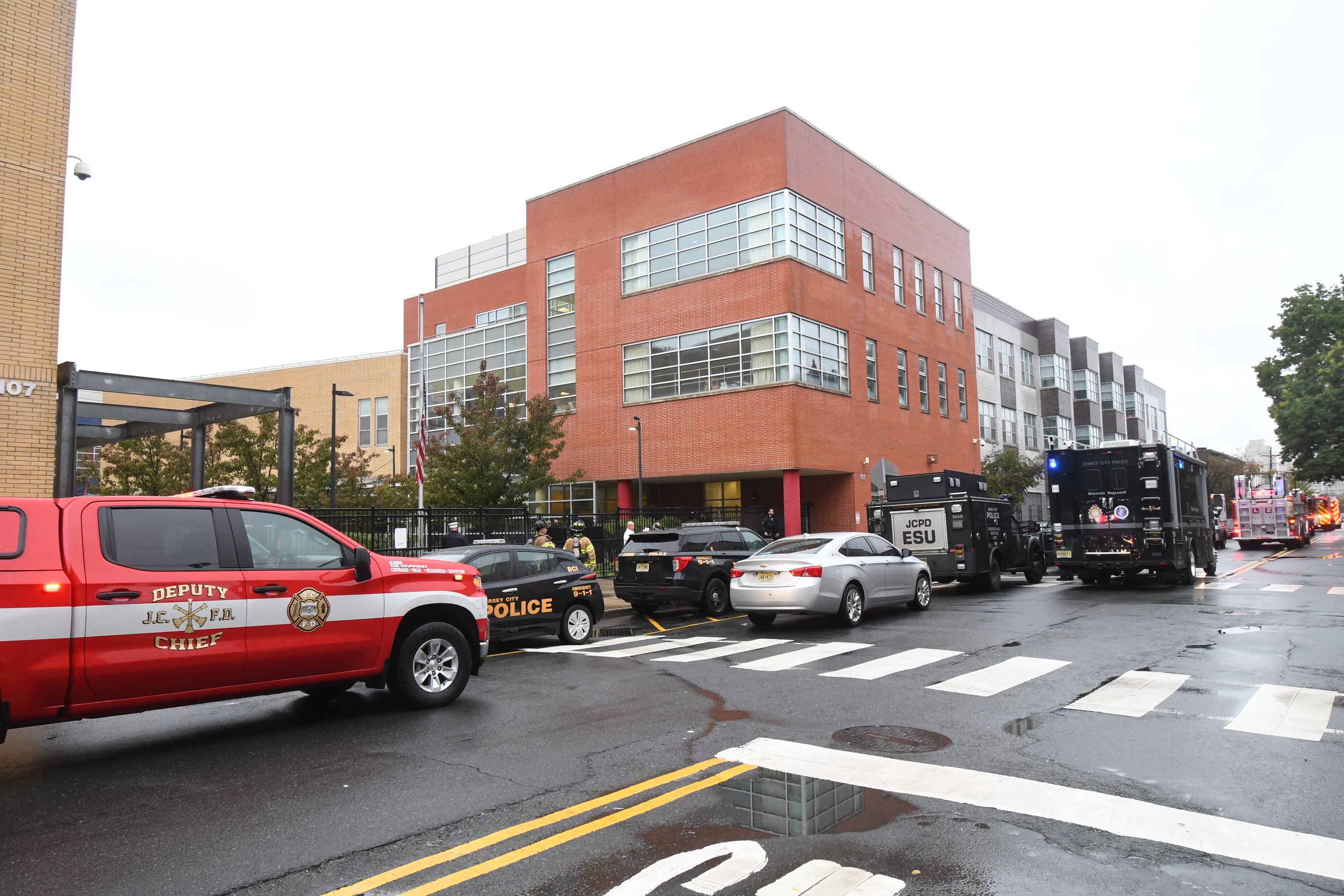 Jersey City police, firefighters investigate suspicious letters at ...