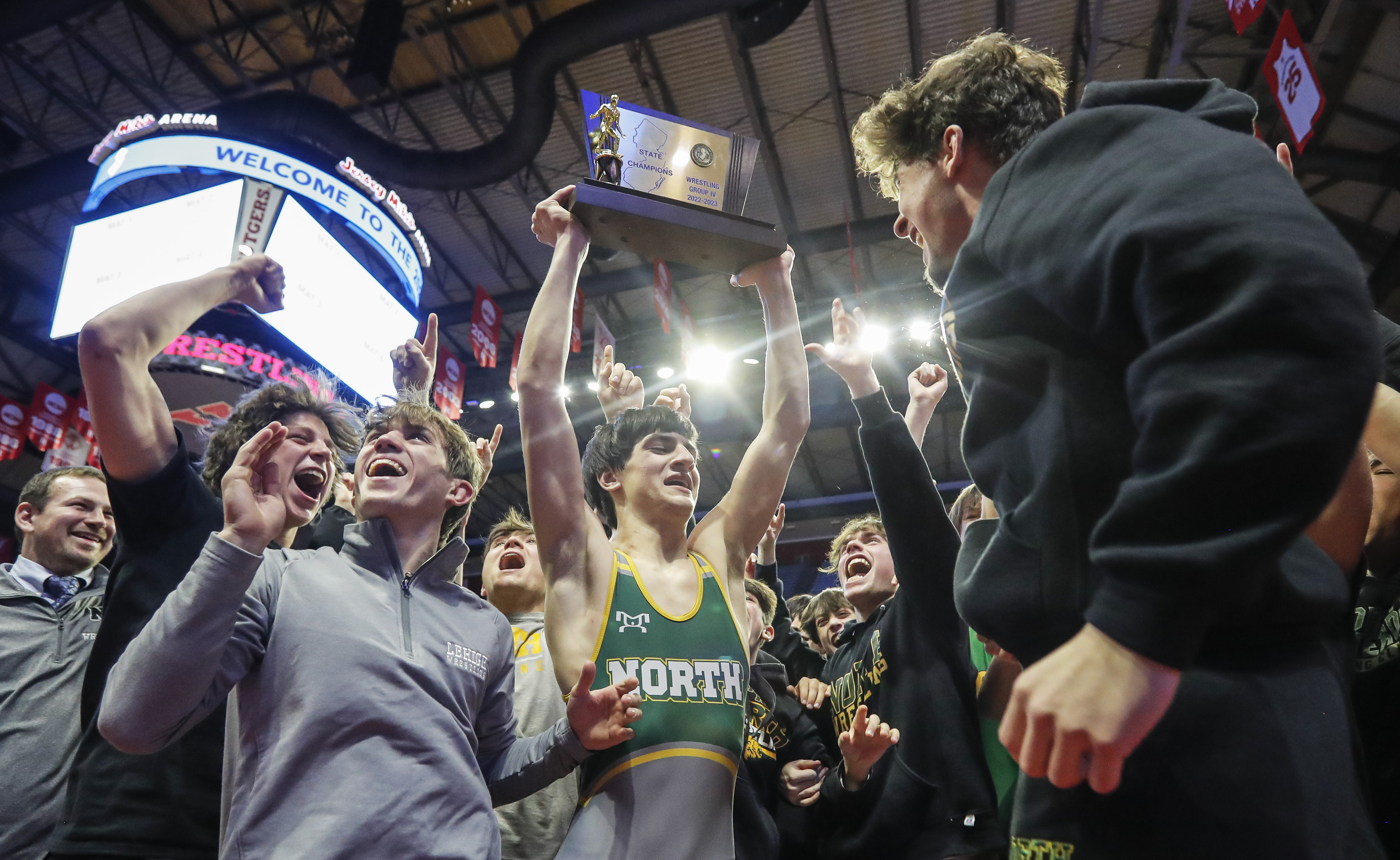 NJSIAA Group 4 Wrestling Final, North Hunterdon defeats Jackson ...