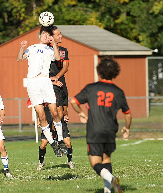 West Springfield vs Belchertown boys Soccer 10/8/21 - masslive.com