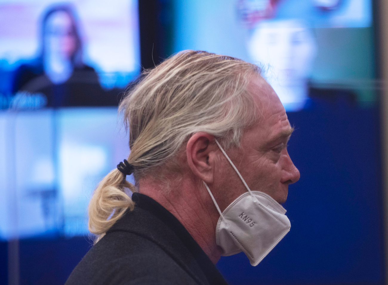 Restaurant owner arrested for defying Covid-19 shut down is arraigned ...