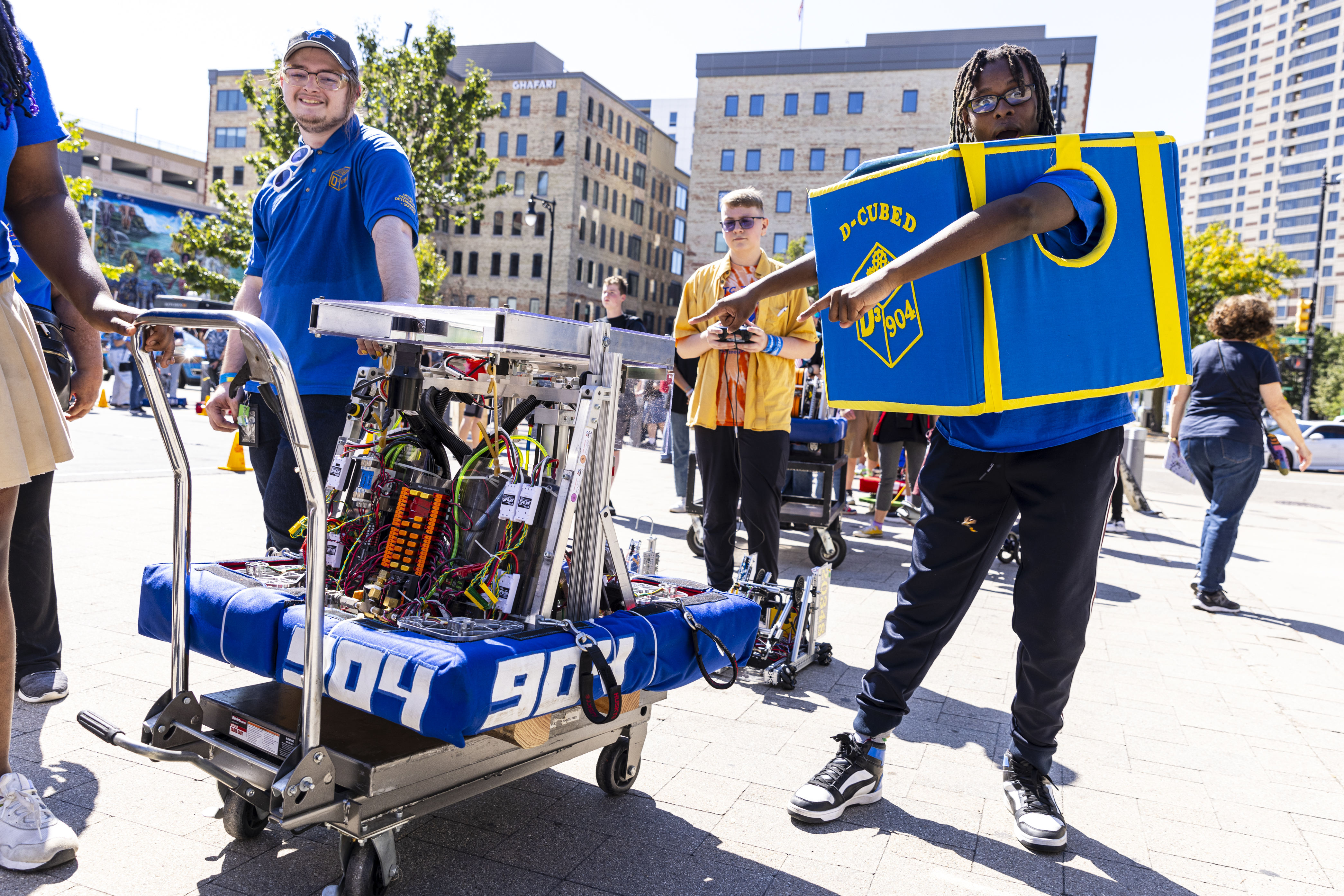 Robots invade Rosa Parks Circle during Robotics Expo and Parade - mlive.com