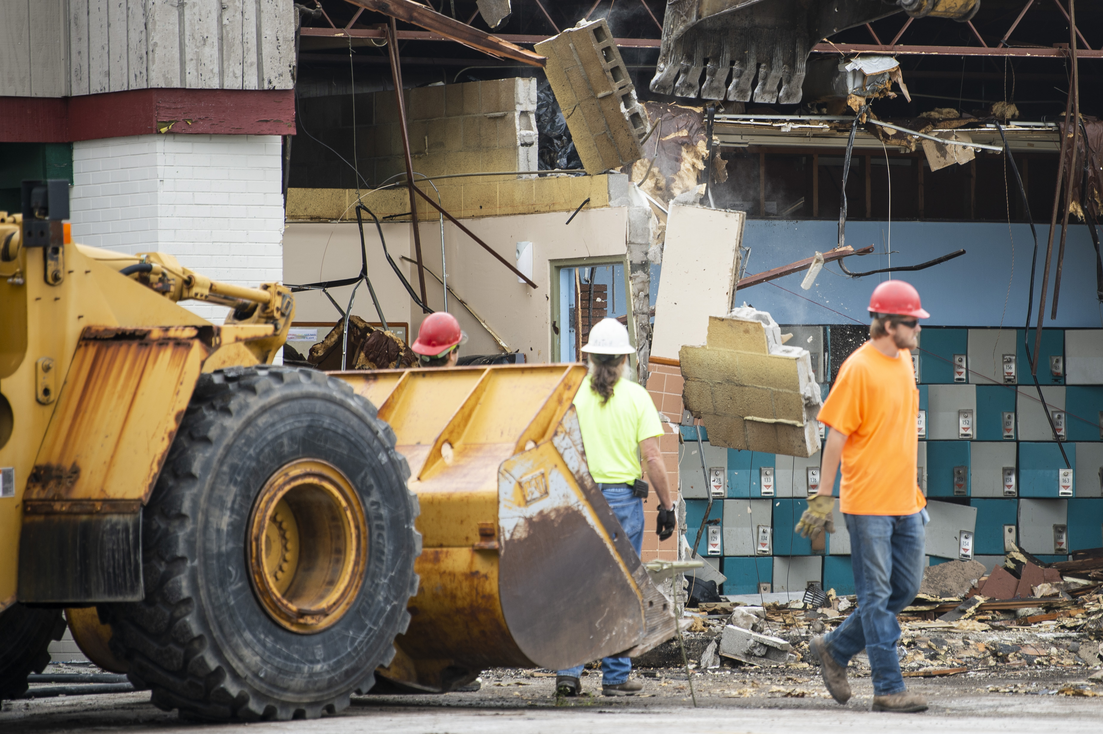 Saginaw's State Lanes demolition begins - mlive.com