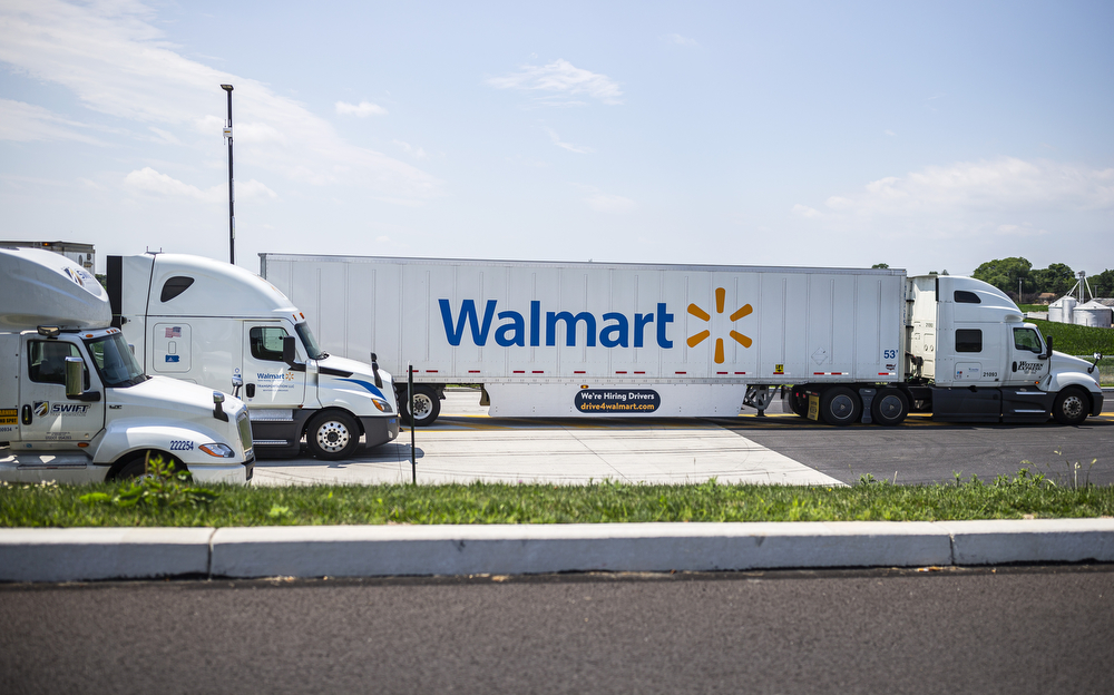 New 1.8 million square-foot Walmart distribution center in Franklin ...