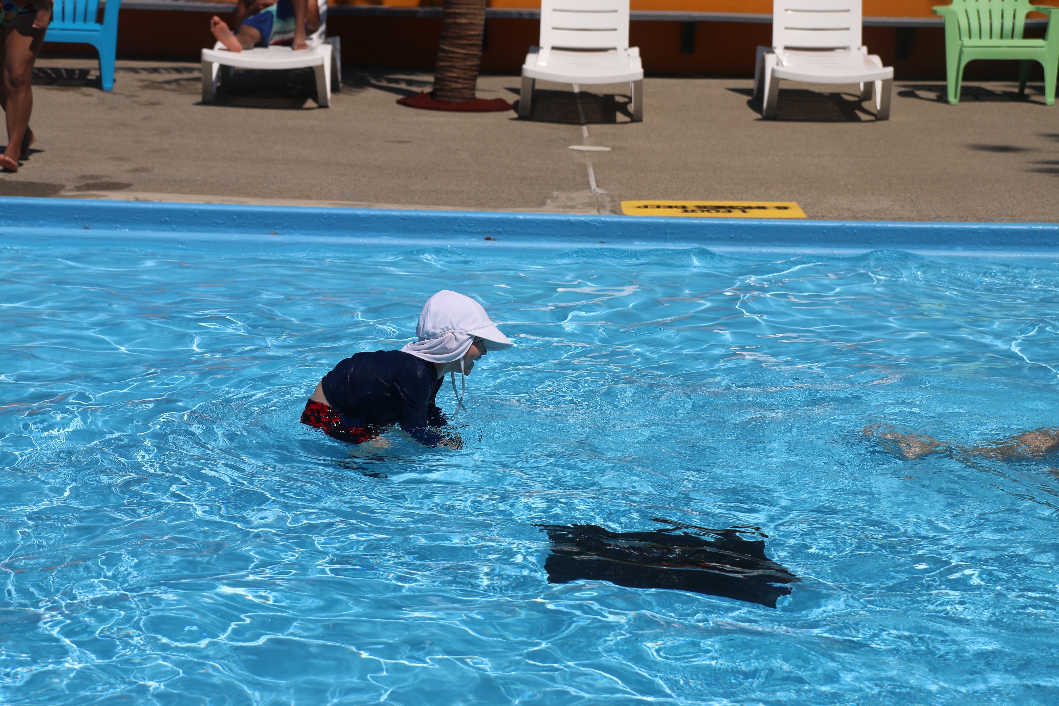Swimmers get cool at Tottenville Pool - silive.com