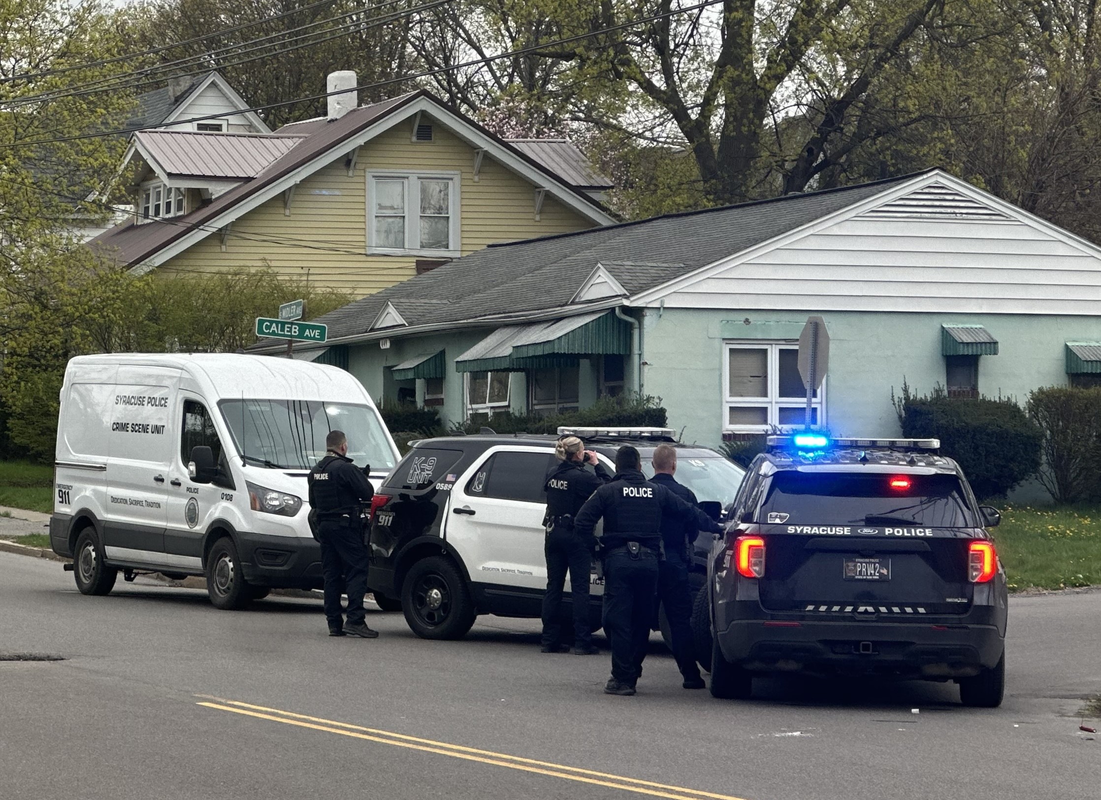 Syracuse police standoff in Eastwood - syracuse.com