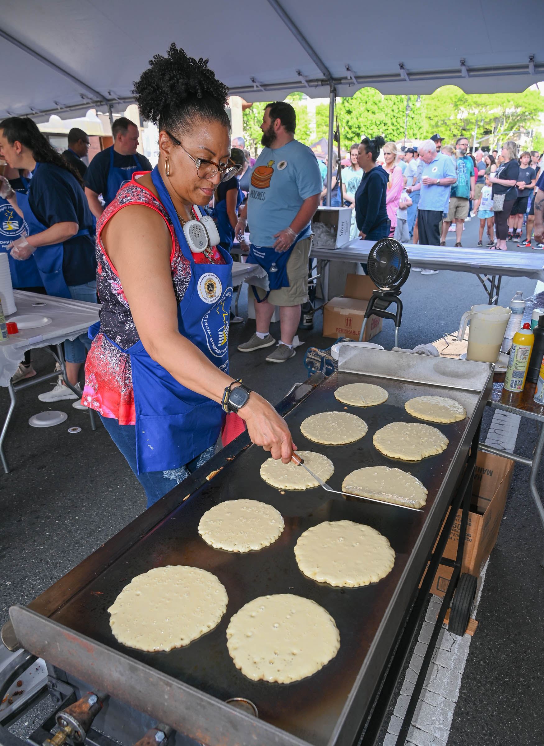 World’s Largest Pancake Breakfast draws thousands downtown - masslive.com