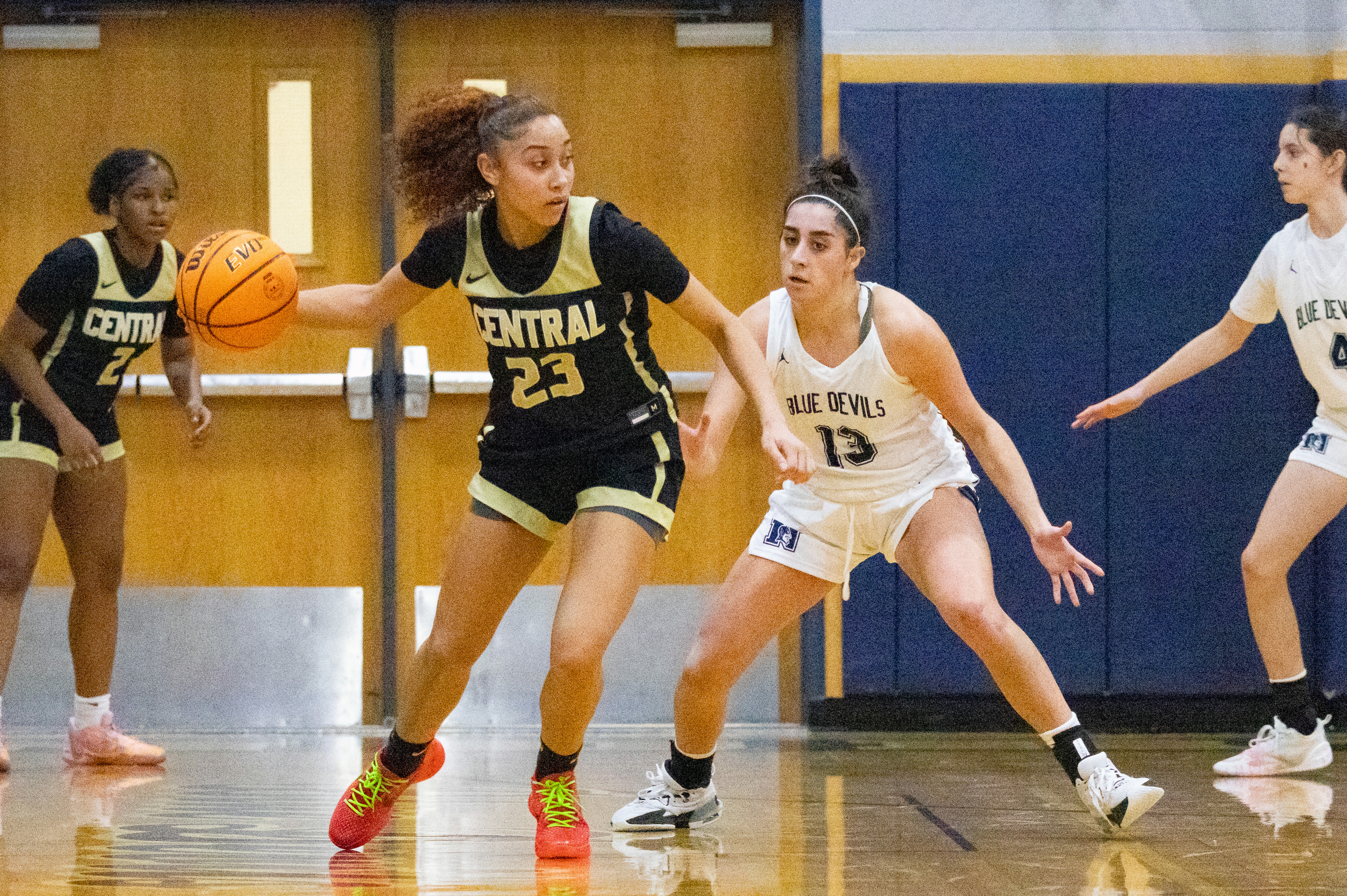 Springfield Central @ Northampton girls basketball - masslive.com