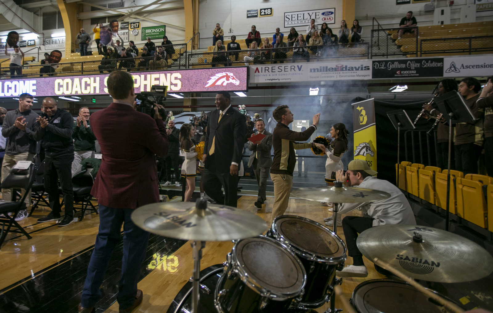 Western Michigan Broncos welcome new men's basketball head coach Dwayne ...