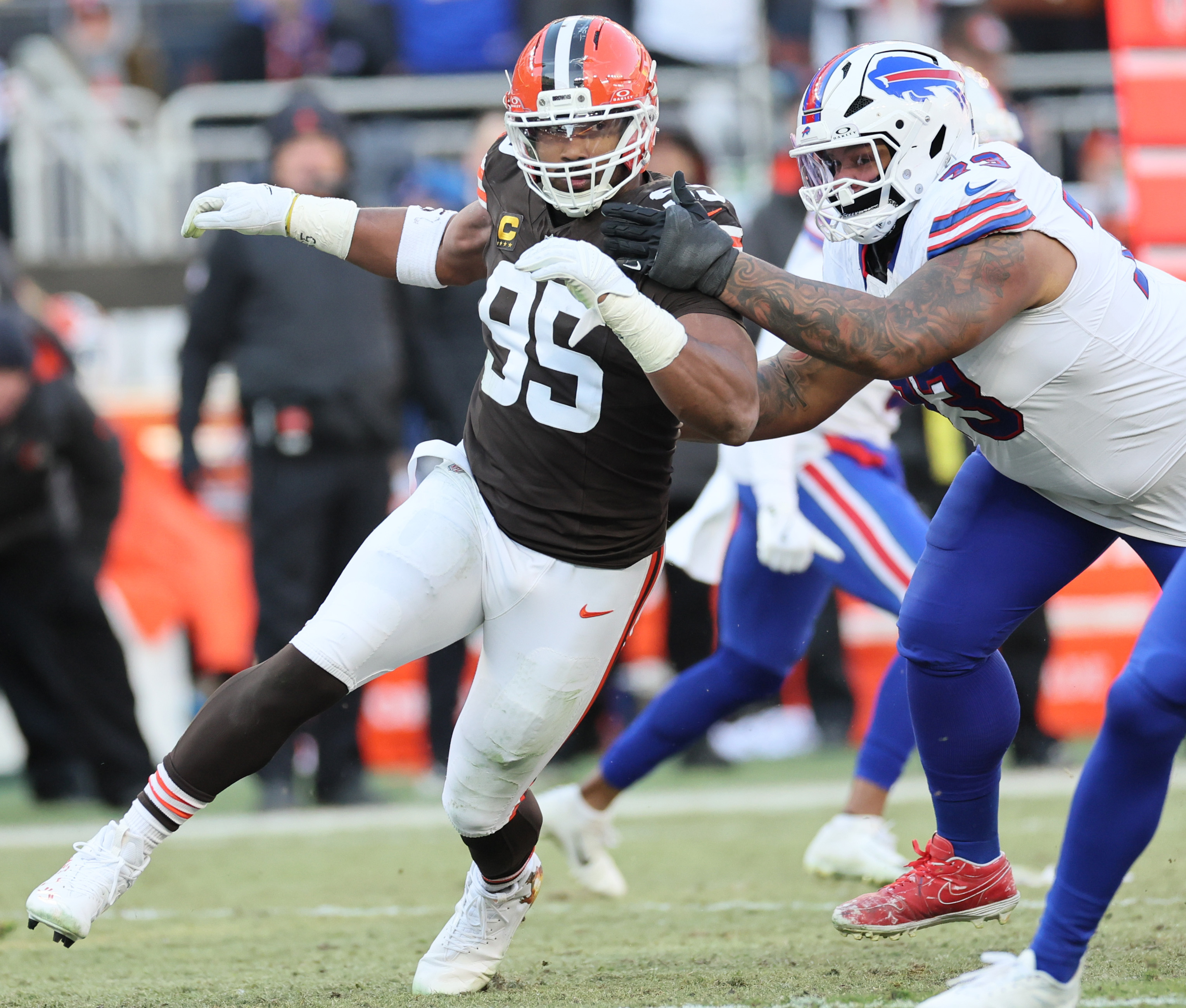 Cleveland Browns defensive end Myles Garrett vs. Buffalo Bills ...