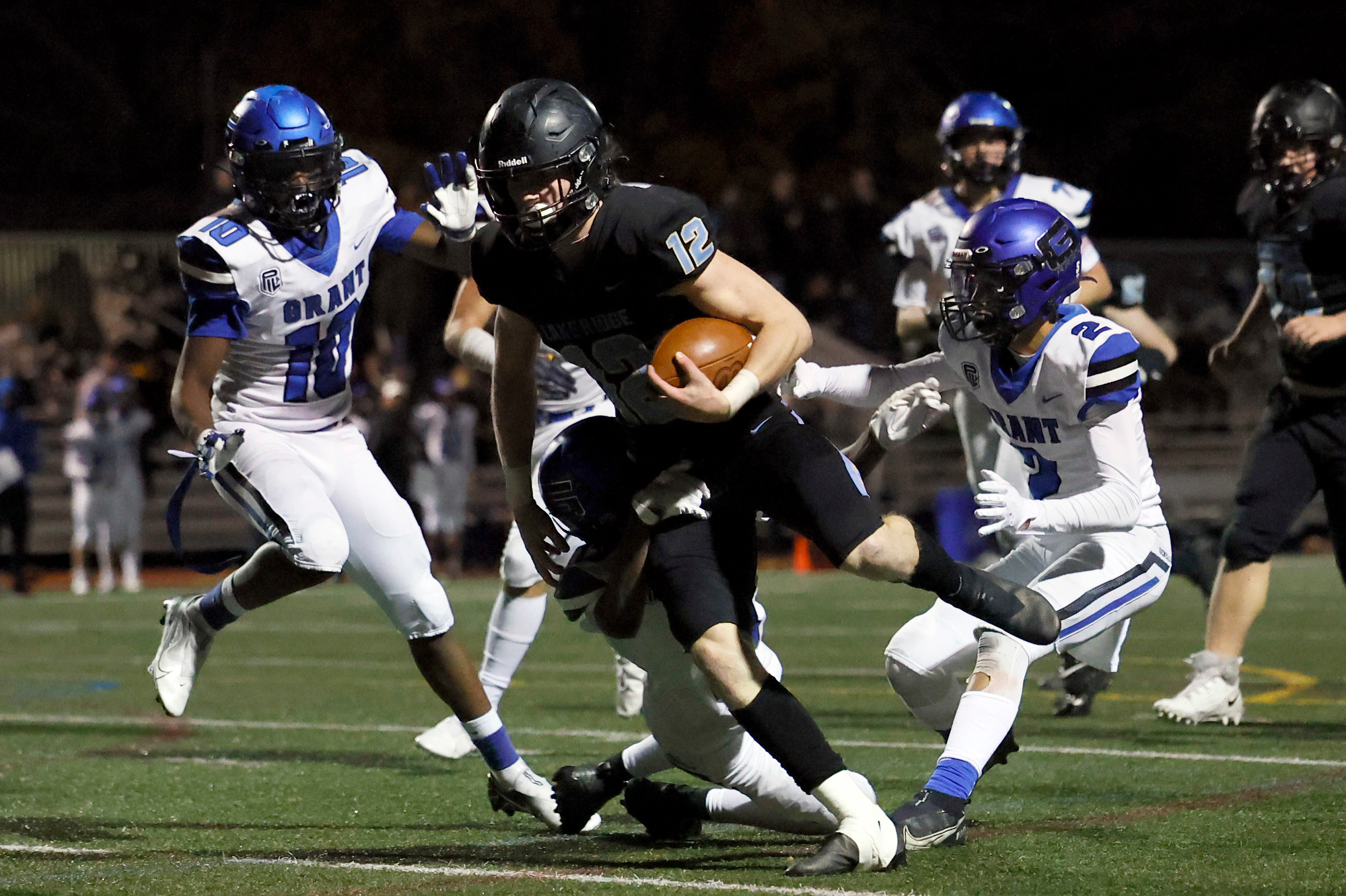 Lakeridge tops Grant in Oregon high school football playoffs ...