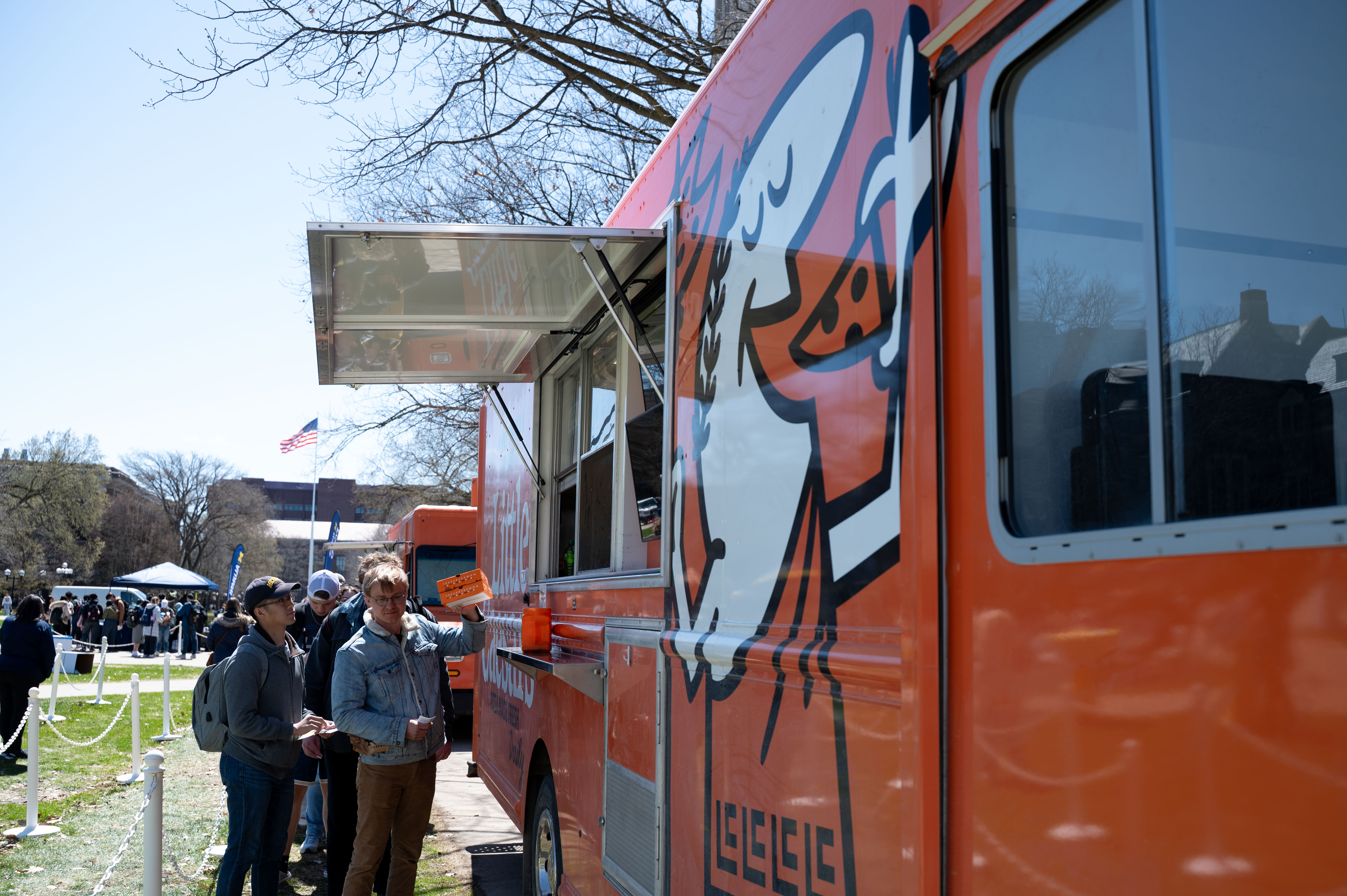 Hundreds of Michigan students enjoy the 2025 Forever Go Blue Bash ...