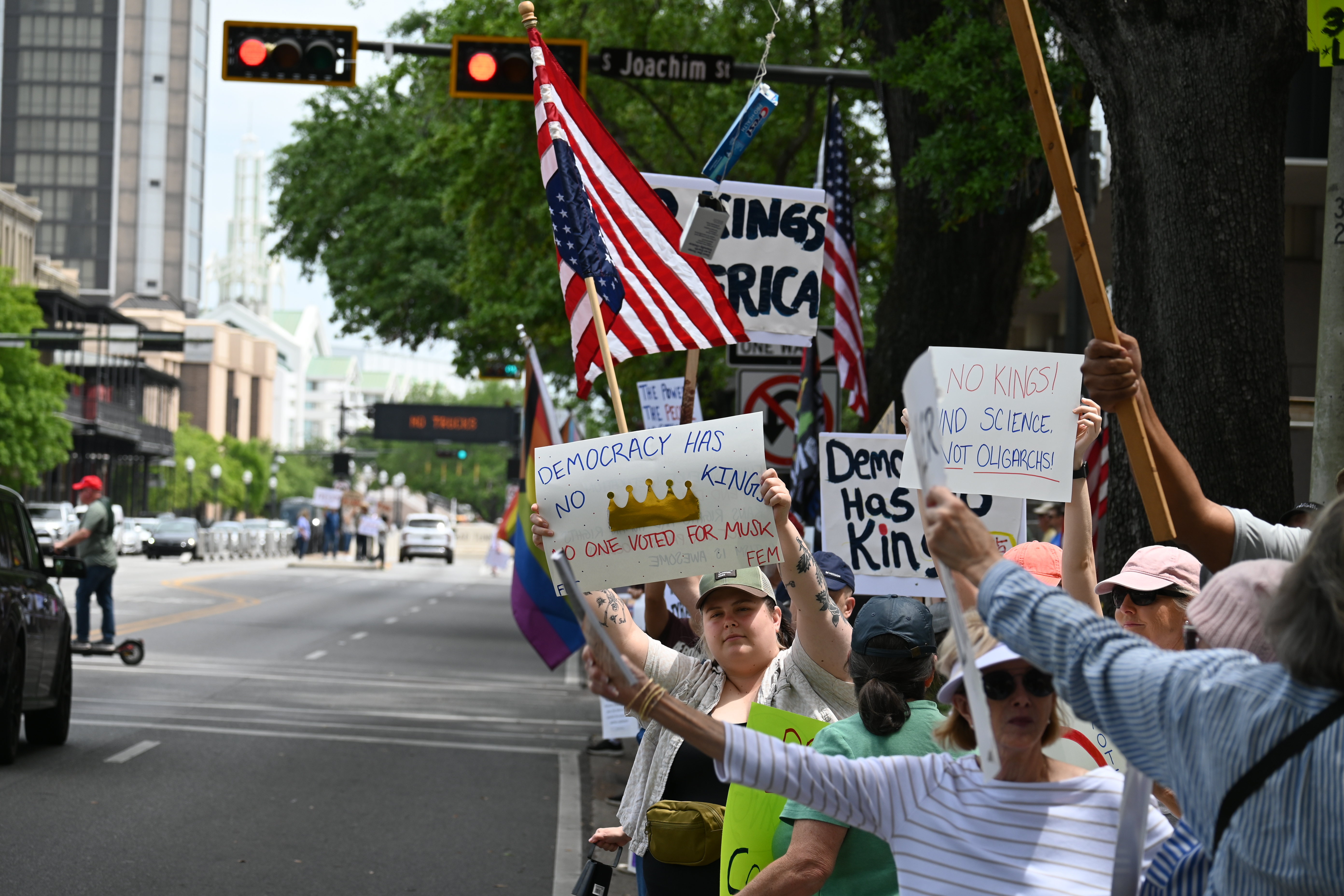 "No Kings!" National Protests in Mobile, Ala. - al.com