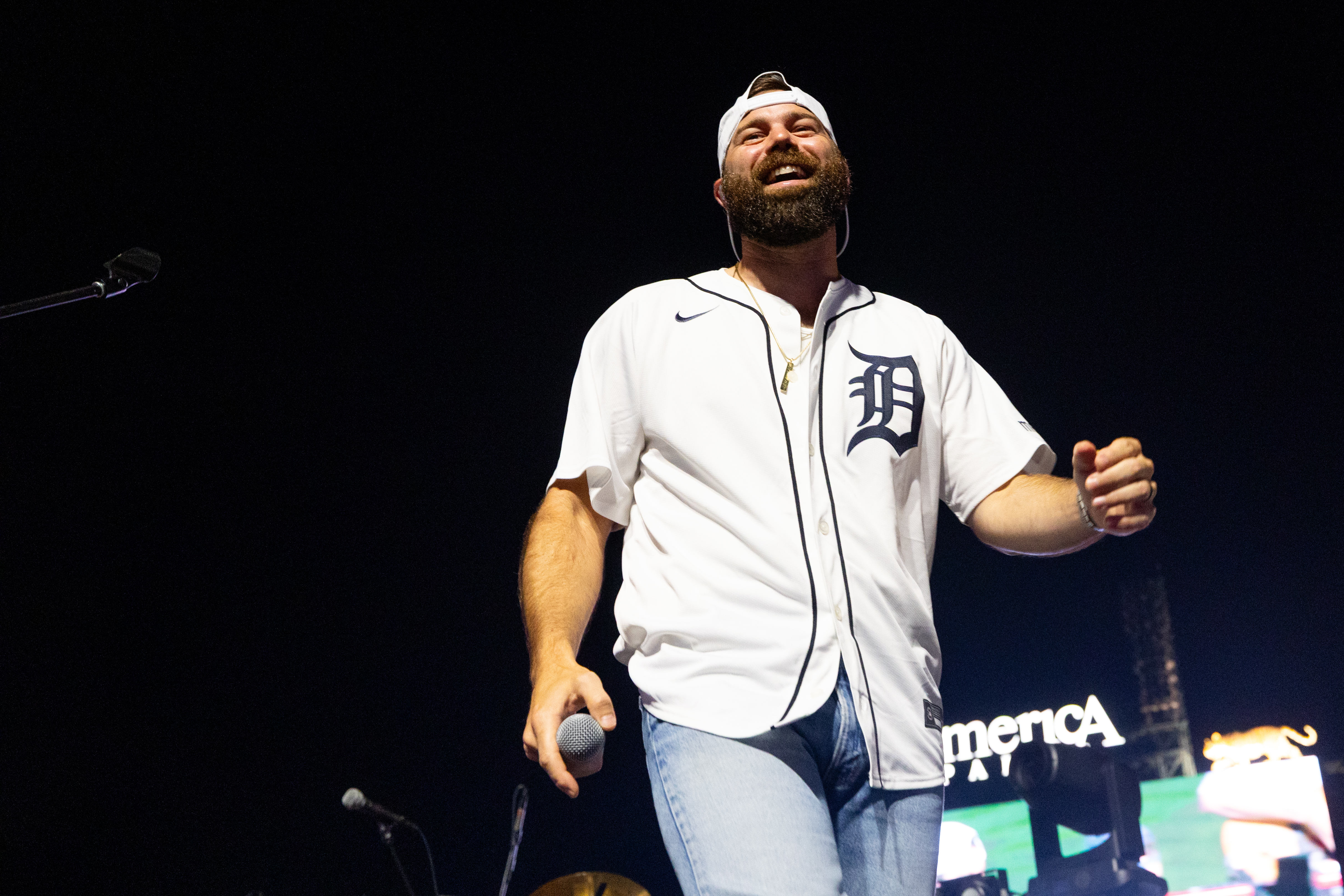 Country star Jordan Davis performs at Comerica Park - mlive.com