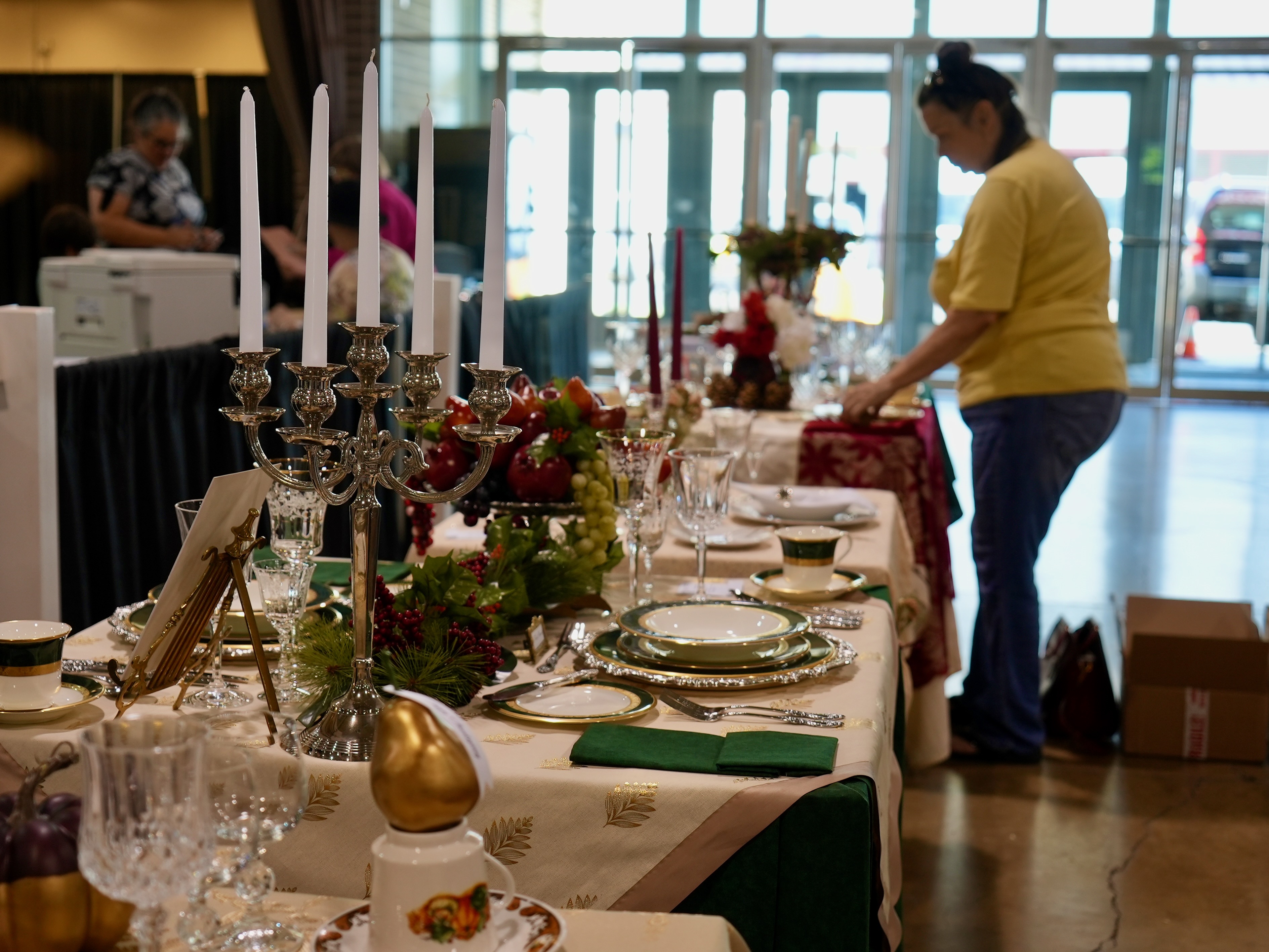 Competitive table setting at the Oregon State Fair - oregonlive.com