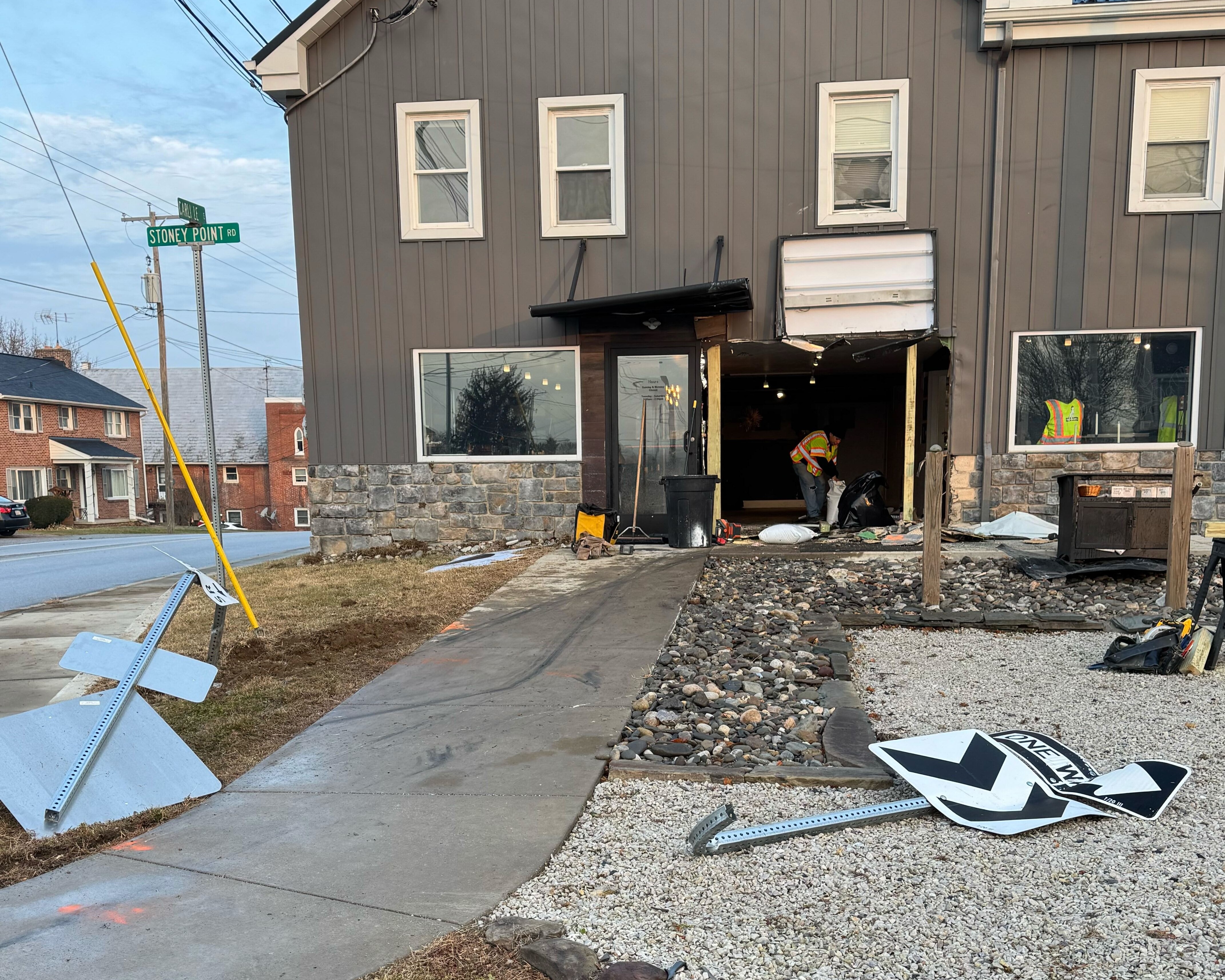 Car crashes into coffee shop after police chase - pennlive.com