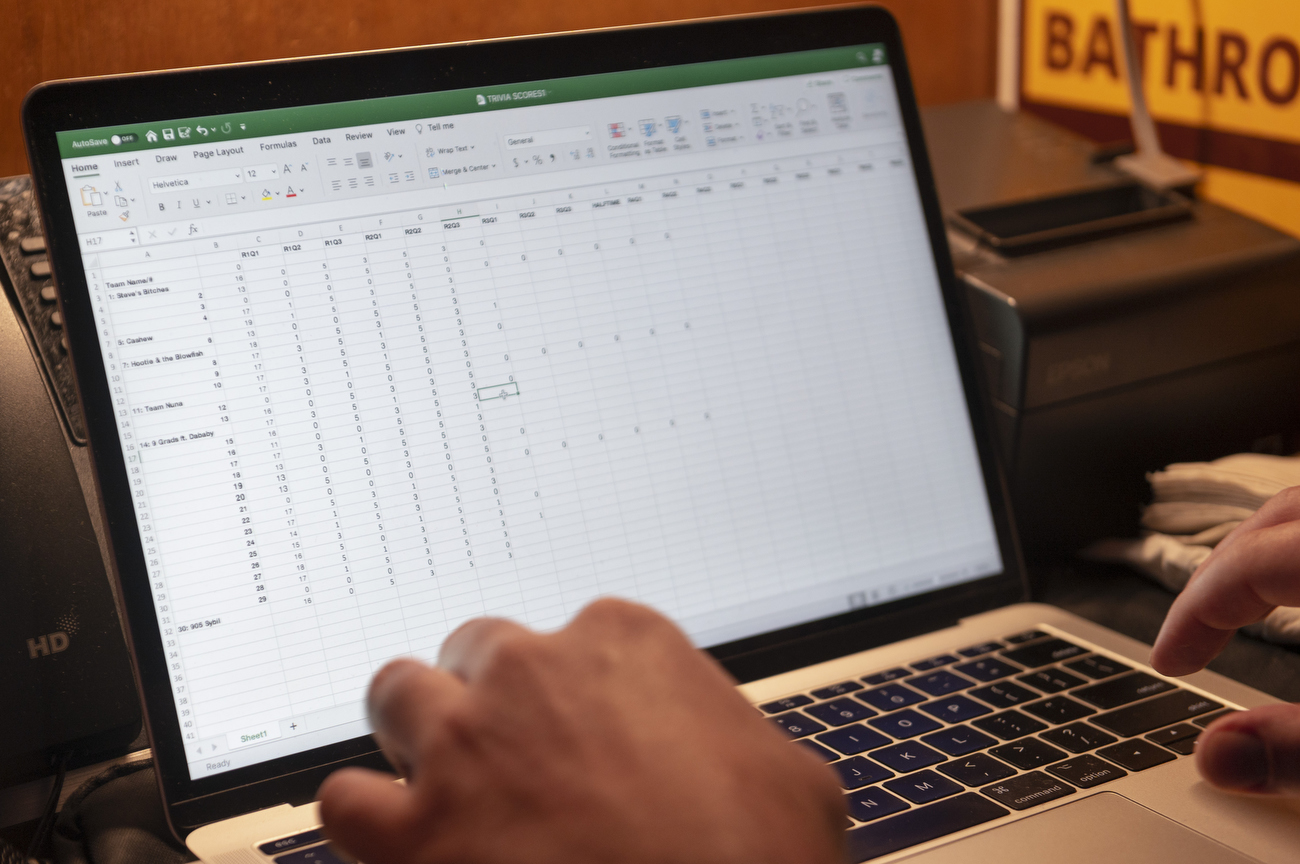 Joshua Bosman hosts trivia at the Brown Jug - mlive.com