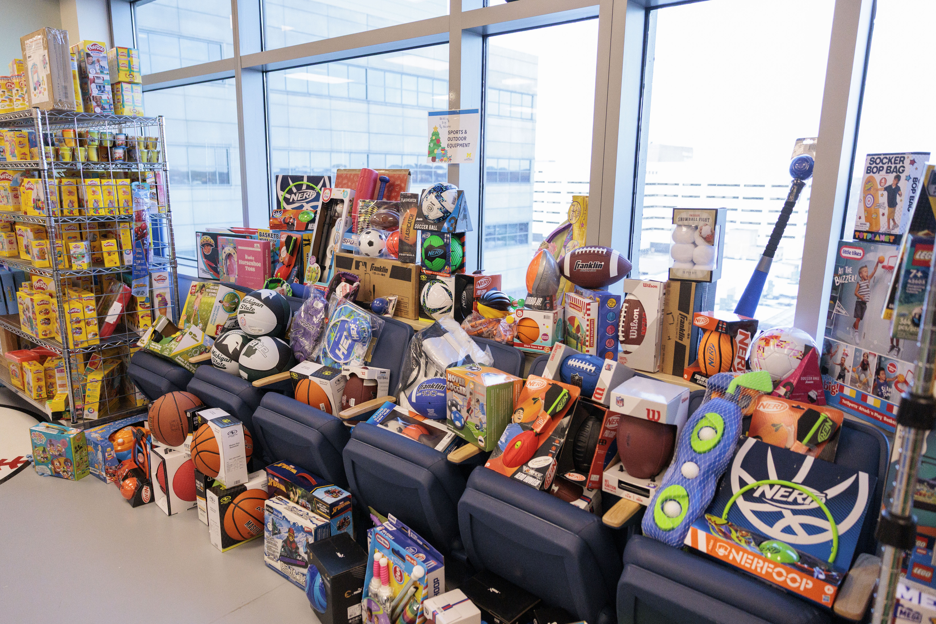 C.S. Mott’s Toy Store is bringing cheer to patients, families again in ...