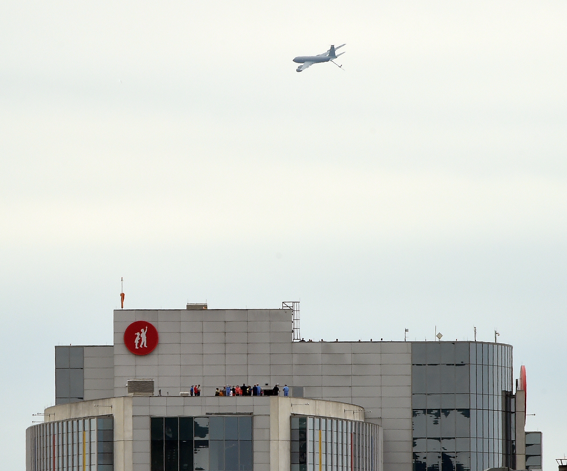 Air Force jet flyovers of Alabama Hospitals honoring medical personnel ...