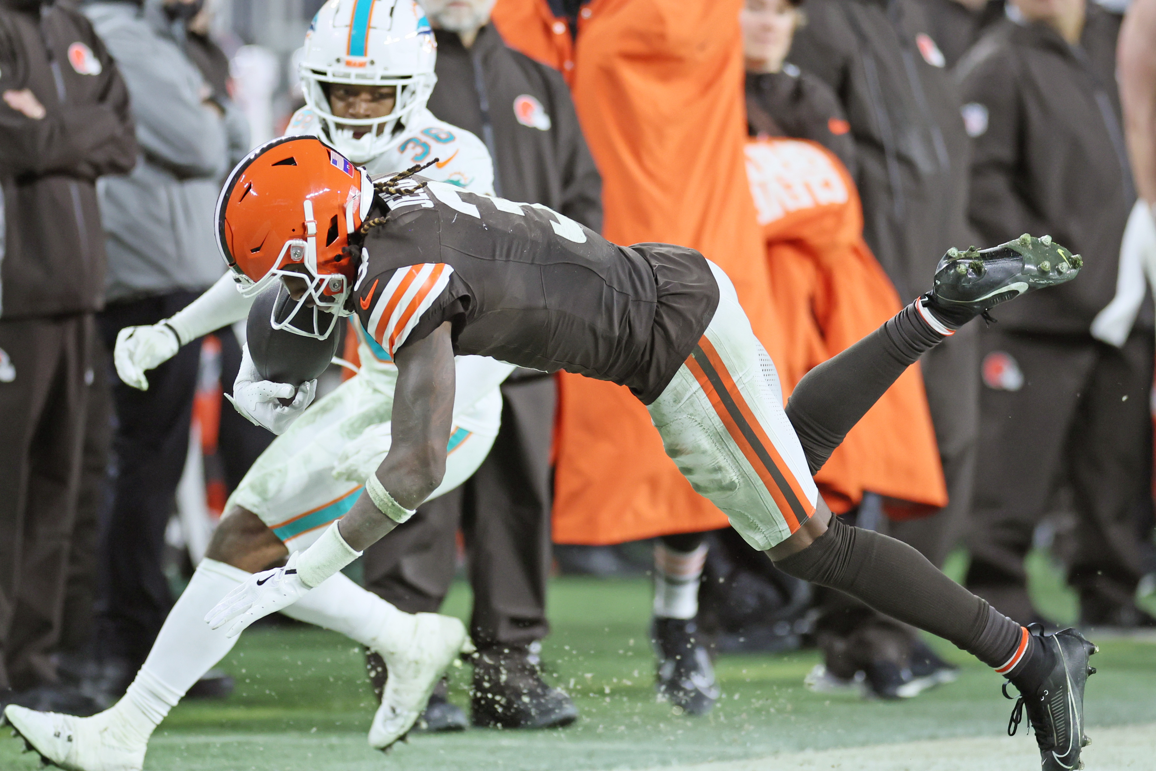 Cleveland Browns wide receiver Jerry Jeudy vs. Miami Dolphins, December ...